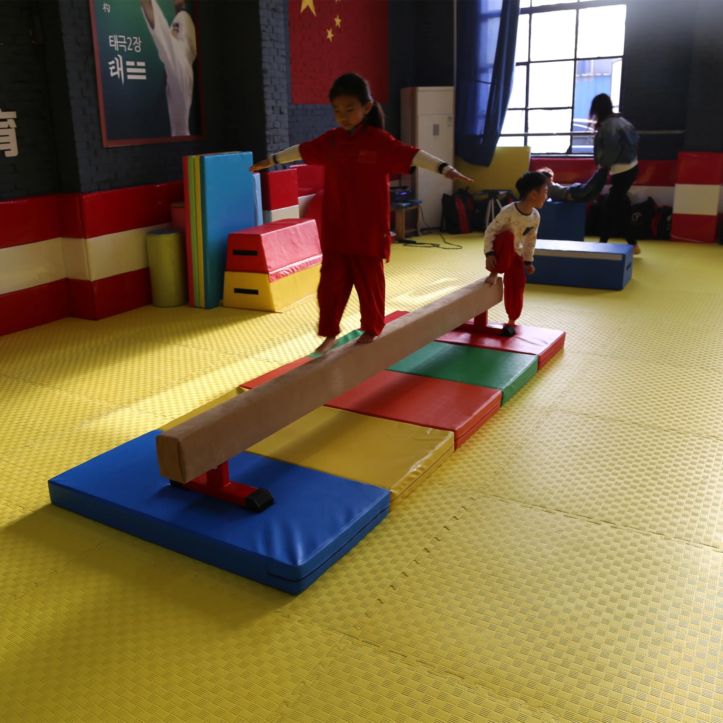 Professional Gymnastics Equipment Standard Balance Beam For Competition ...