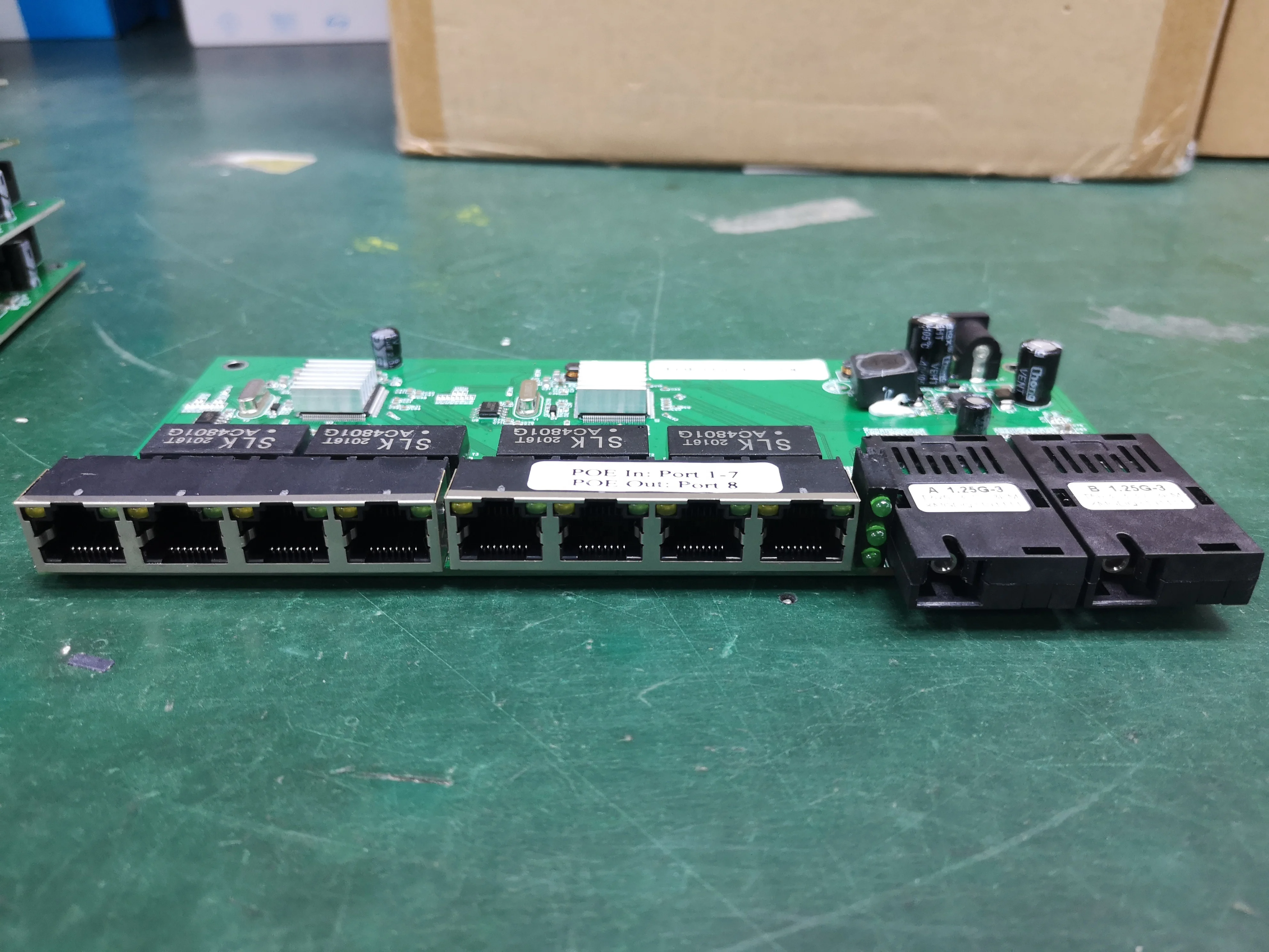 Reverse POE Switch - 8 Port Gigabit Ethernet Solution