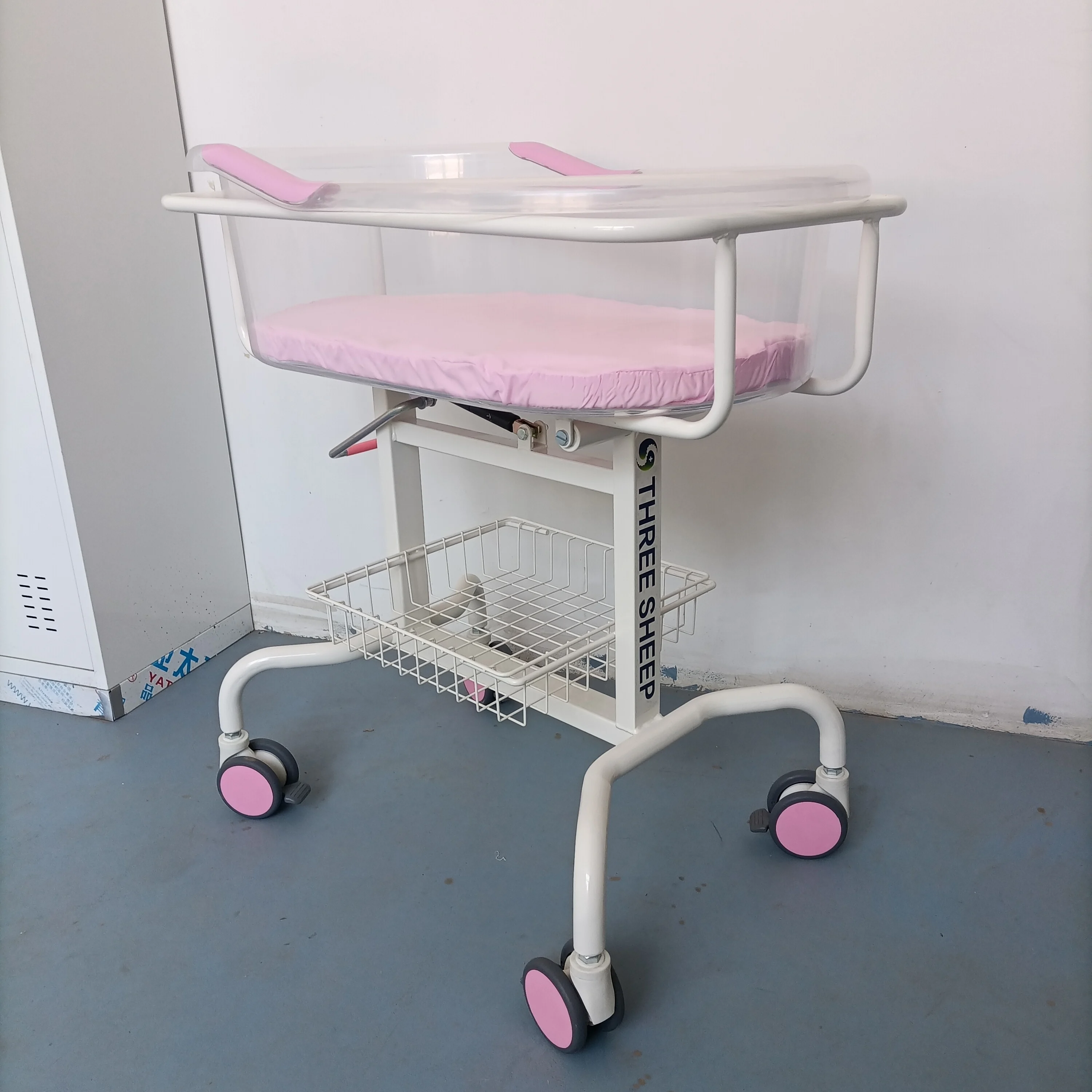 Luxury Hospital Baby Bassinet,Medical Hospital Baby Bed Plastic Infant ...