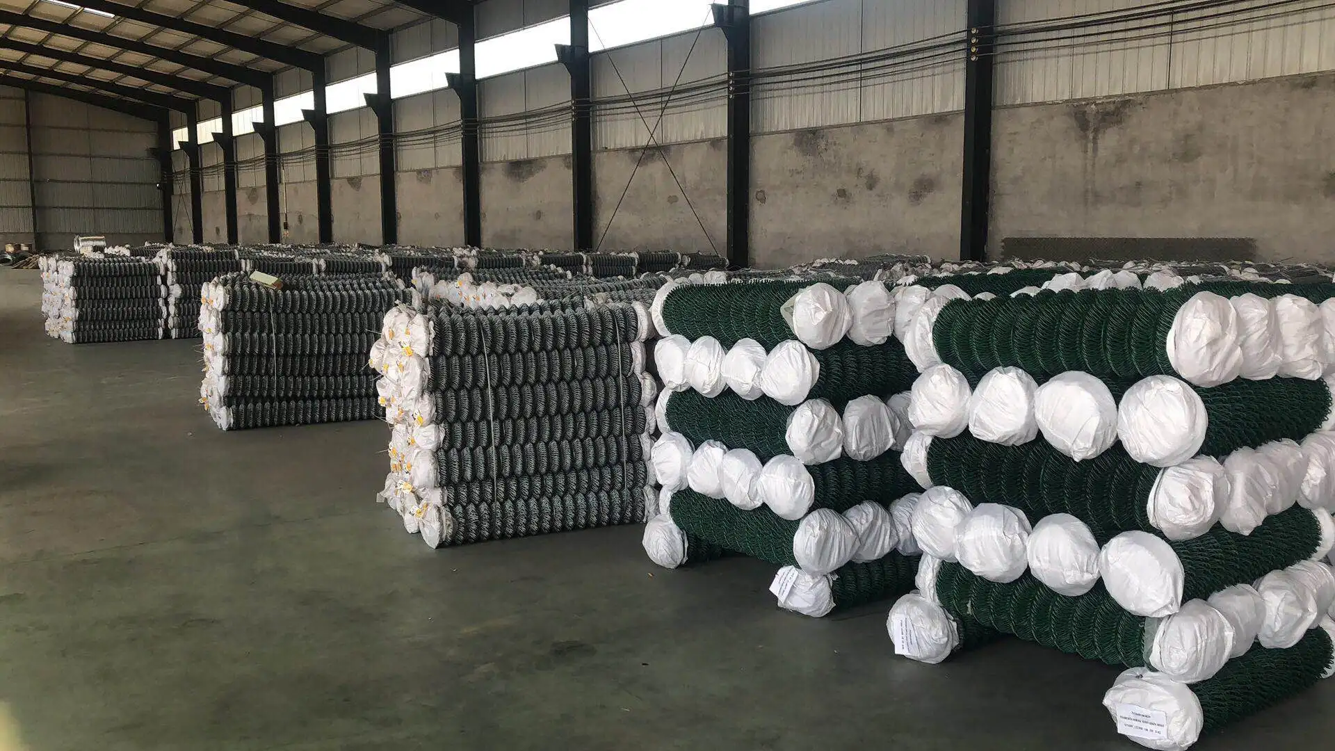 Saudi HCIS/ARAMCO PVC Coated Chain Link Fence with Post - Durable, Eco ...