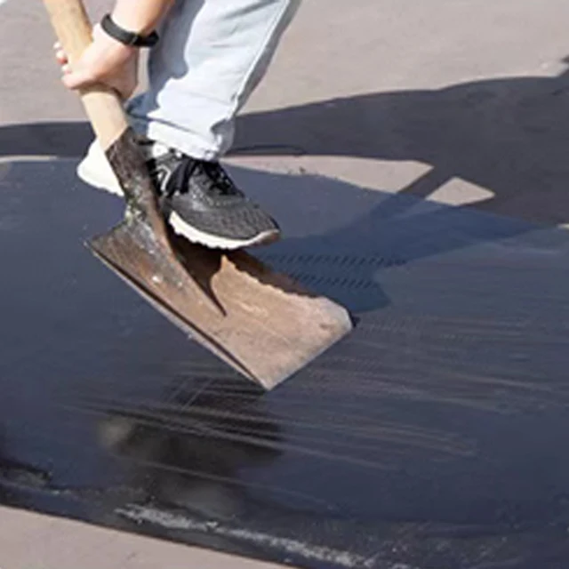 Exposed Waterborne Asphalt Waterproofing Coating Non-stick Feet Roofing ...