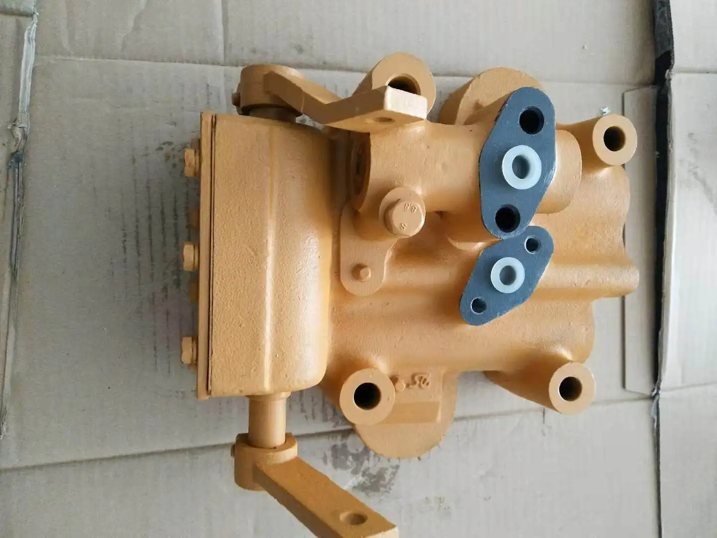 Steering Control Valve 3T8204 for D6D Bulldozer - High Quality