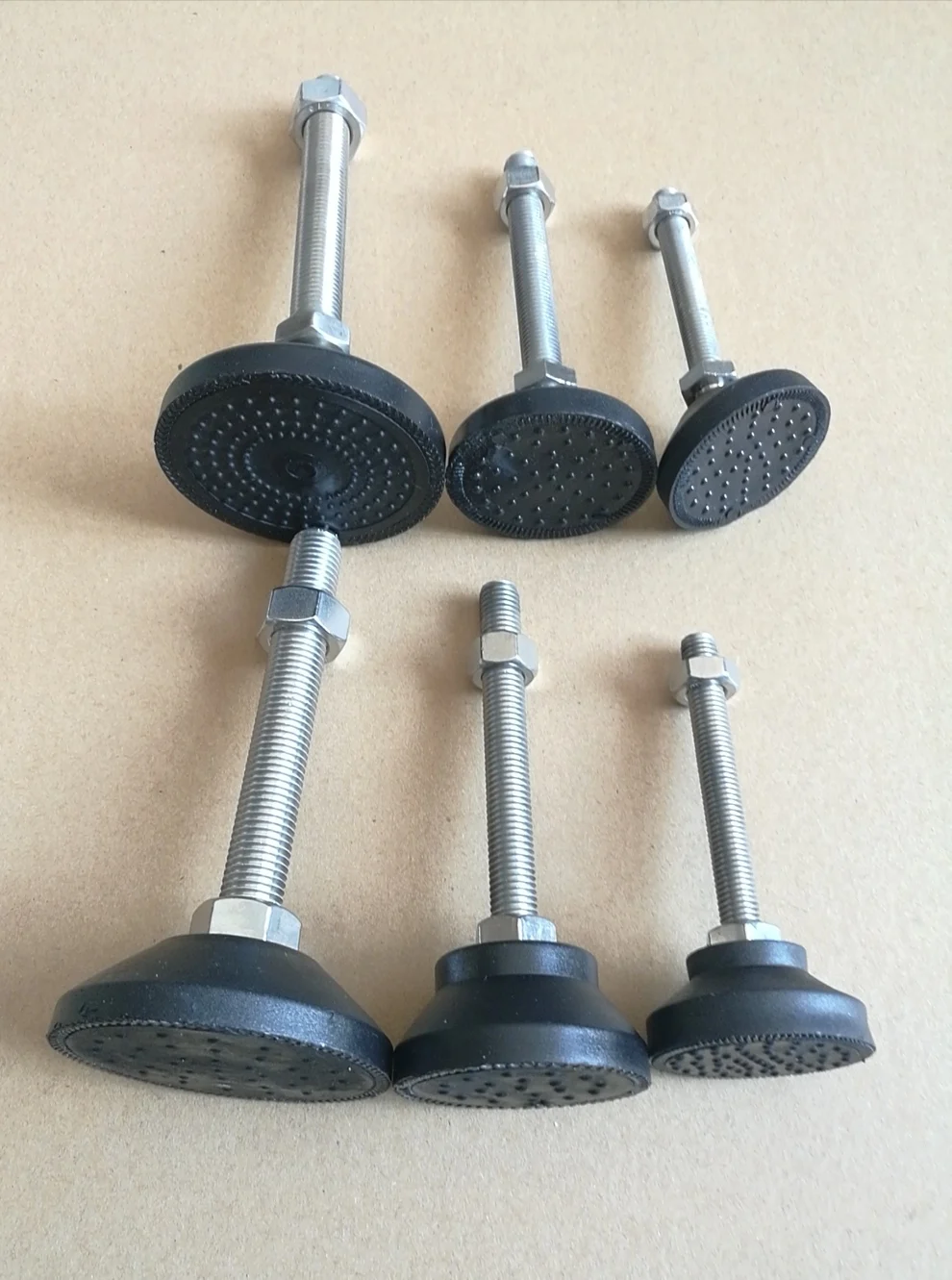 D100-M16-L100 Galvanized Plating Adjustable Leveling Feet