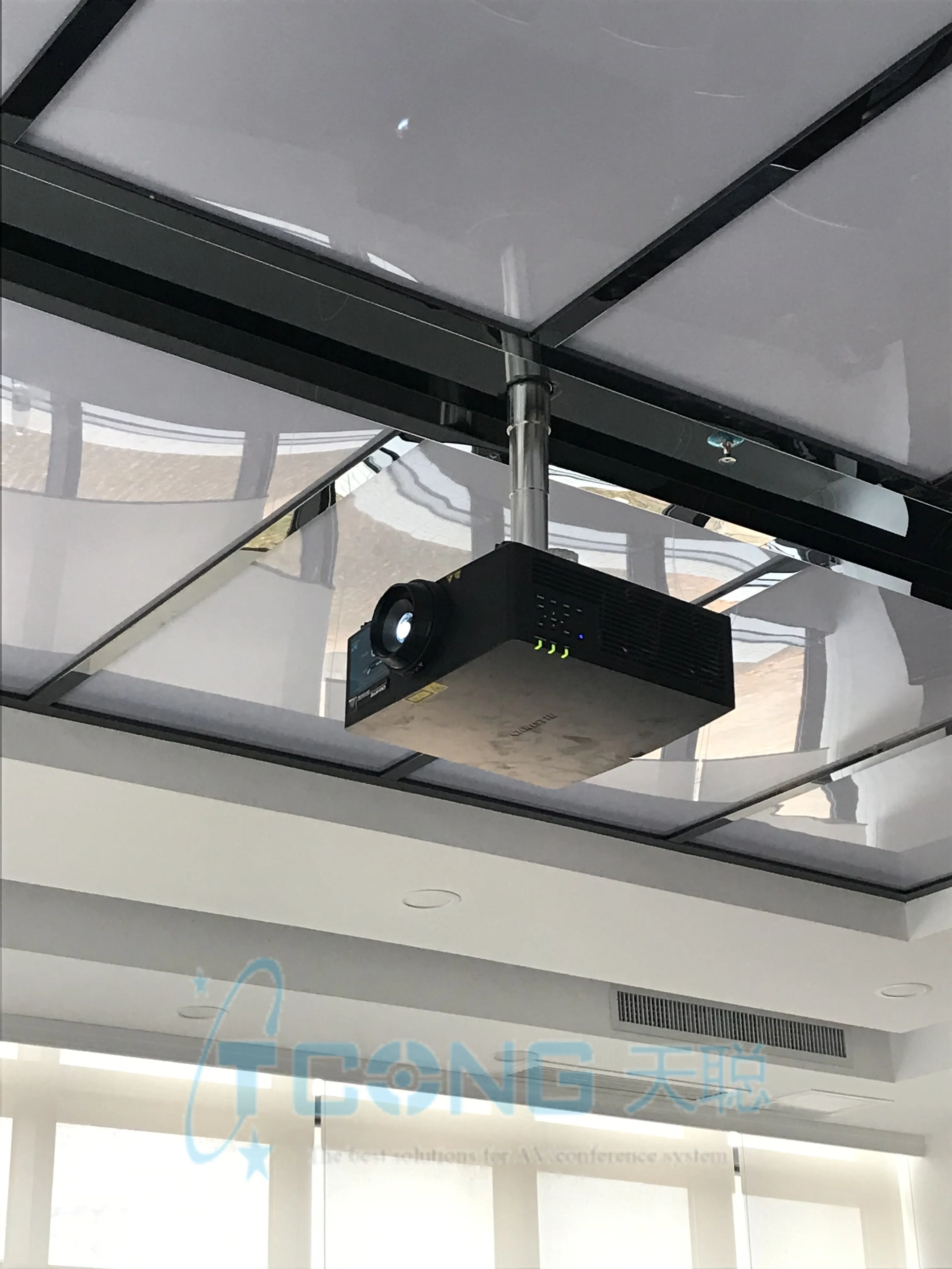 Conference System Remote Control Telescoping Projector Lift