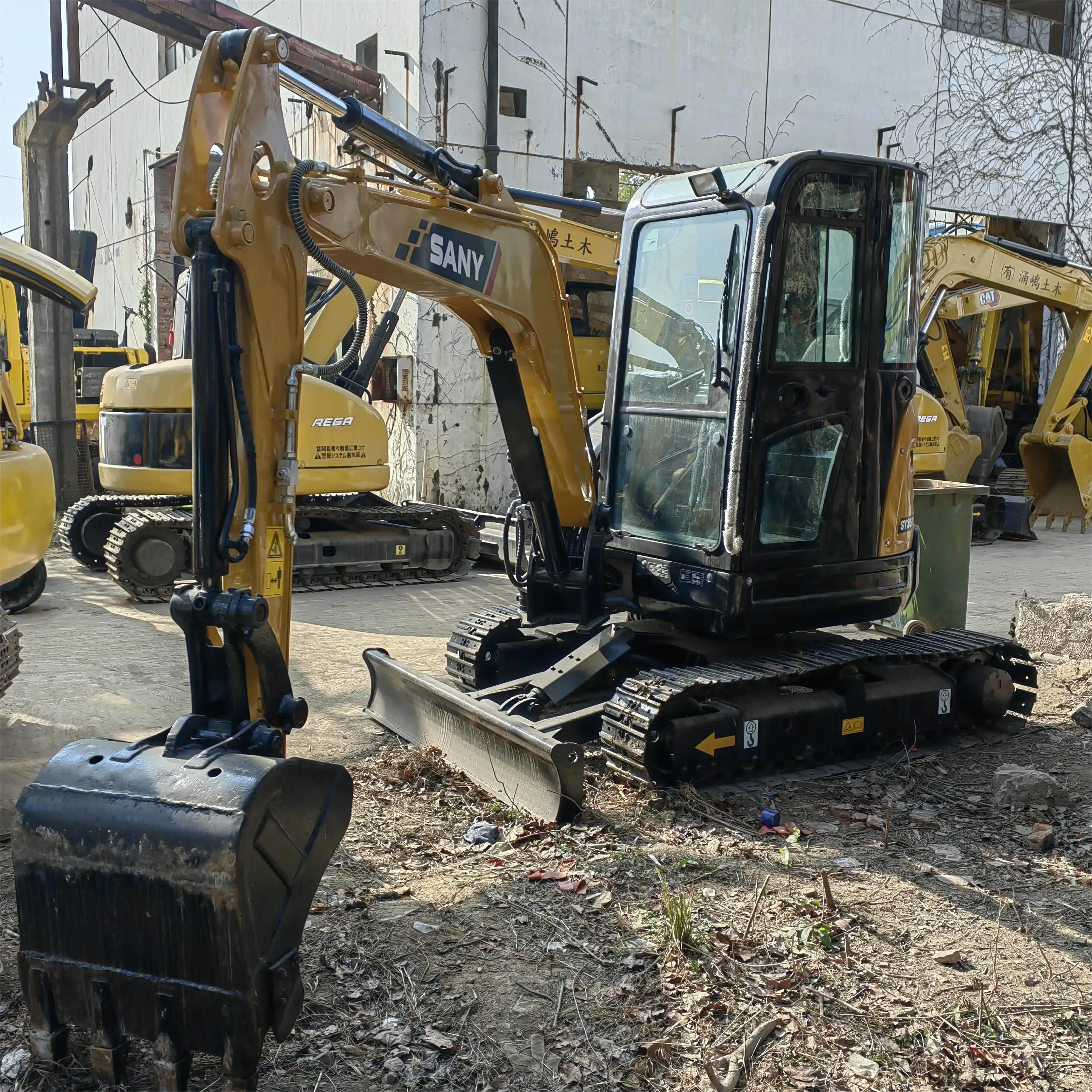 3 Ton Sany Mini Digger Sy35u Japan Engine Multi-functional Machinery ...