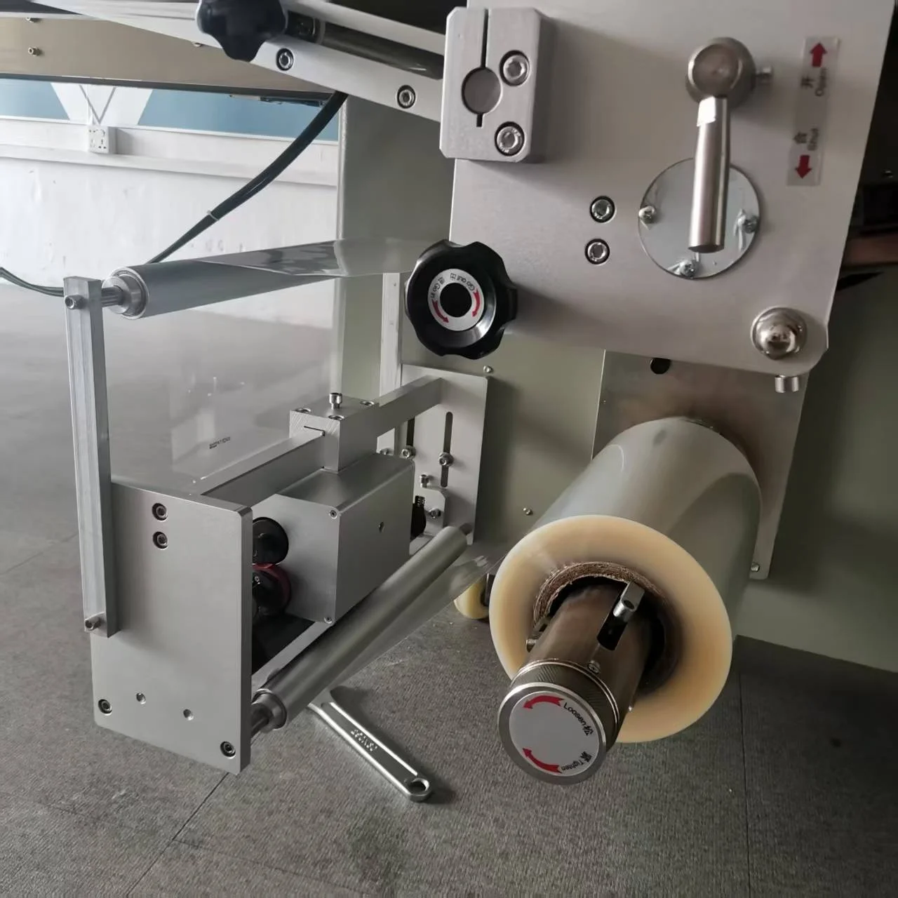 RY1100 Friction Ink Wheel Coding Machine with Pillow Packaging Machine ...