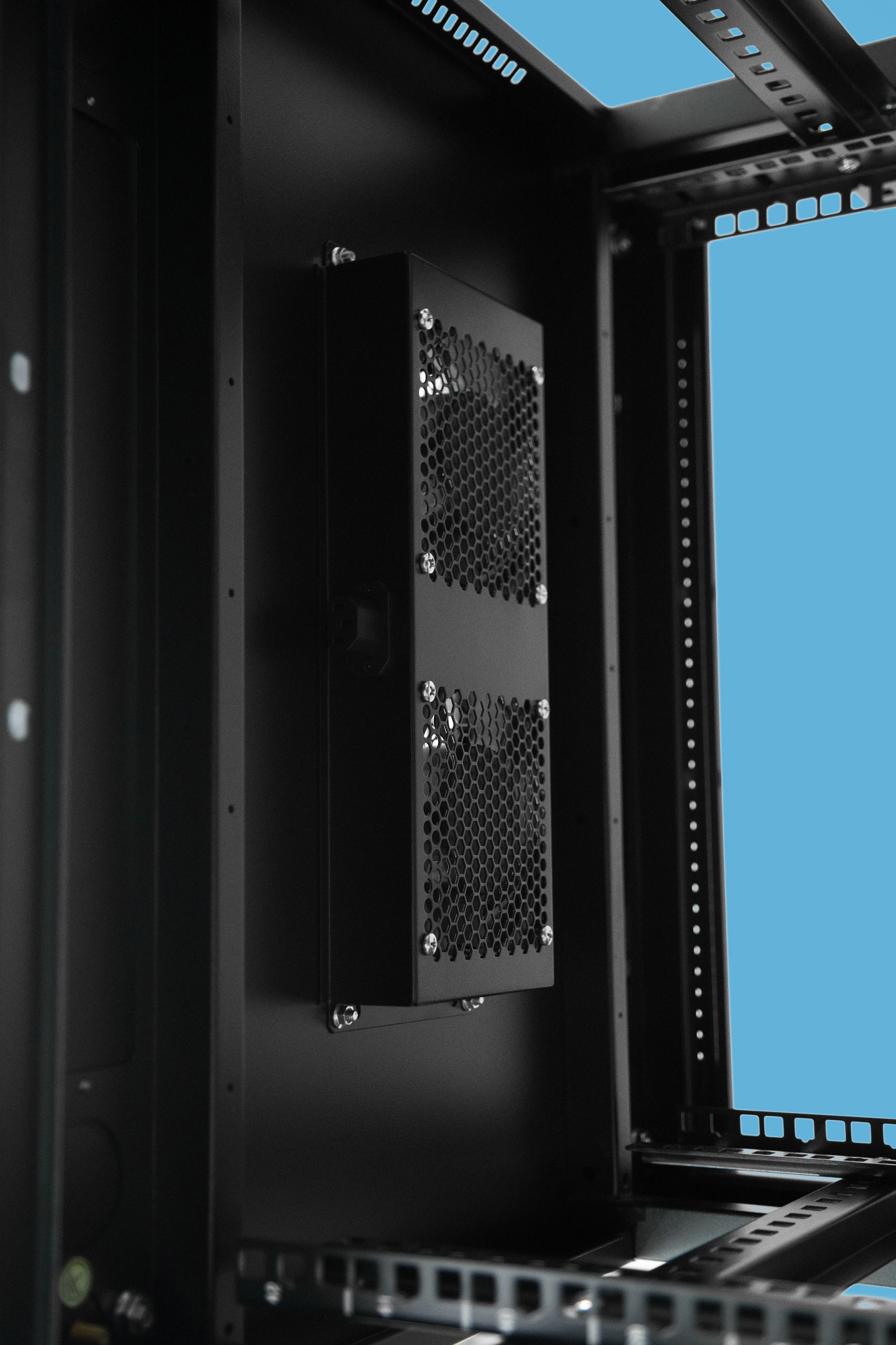 42u Network Open Rack Switch Enclosure Sturdy Welded Frame Structure ...