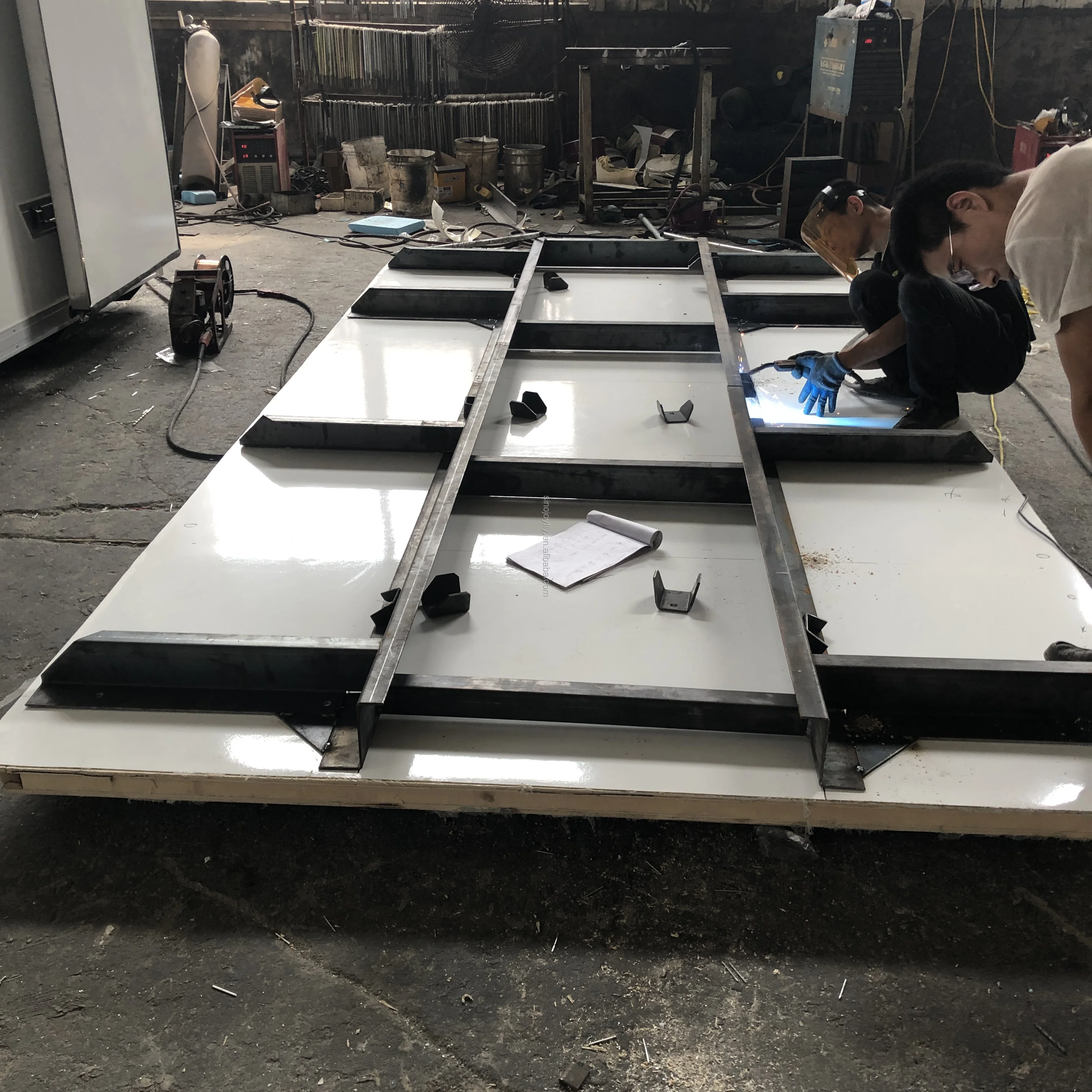 Truck Back Door Small Truck Body - Durable & Versatile