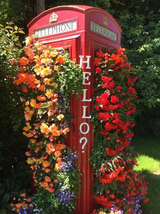 Telephone Booth Prop - Retro Wedding Decorative Element