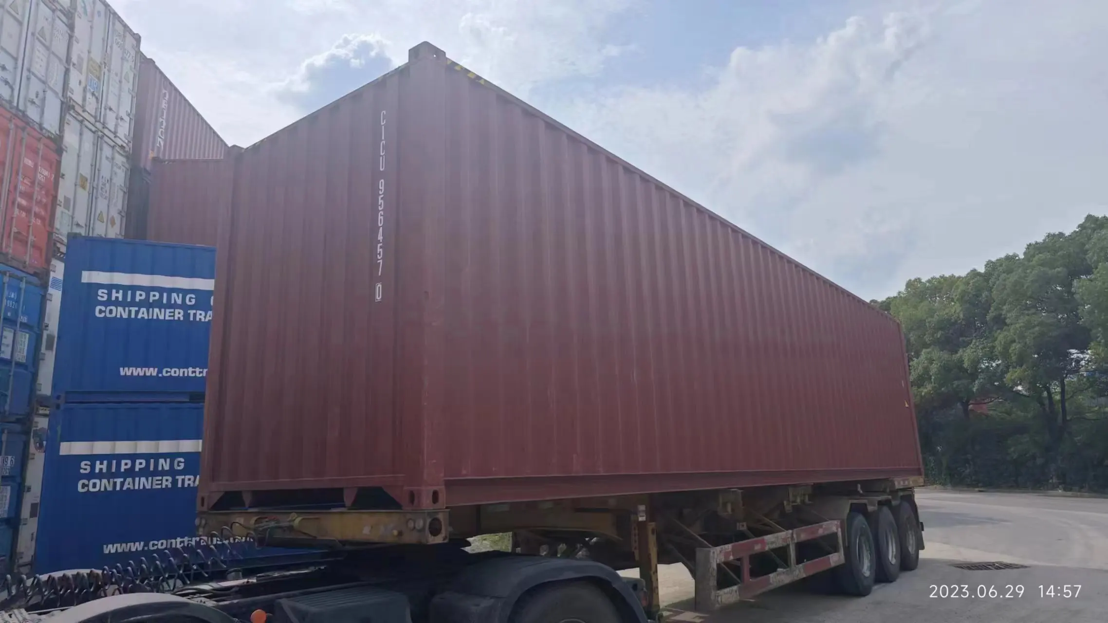 Shop Our Selection of 20ft and 40ft Shipping Containers