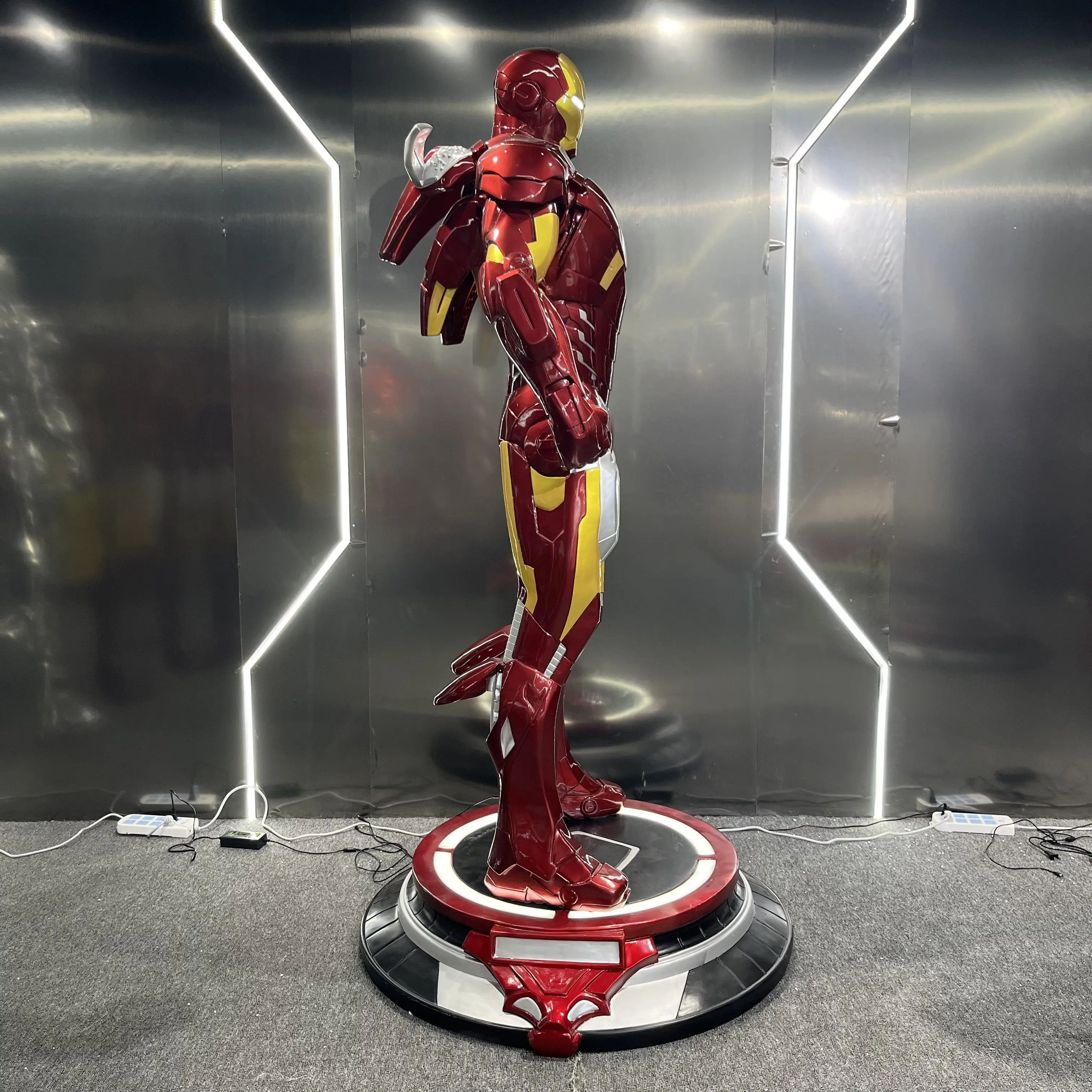 Iron Man MK50 Anti-Hulk Armor - Lifelike Resin Sculpture