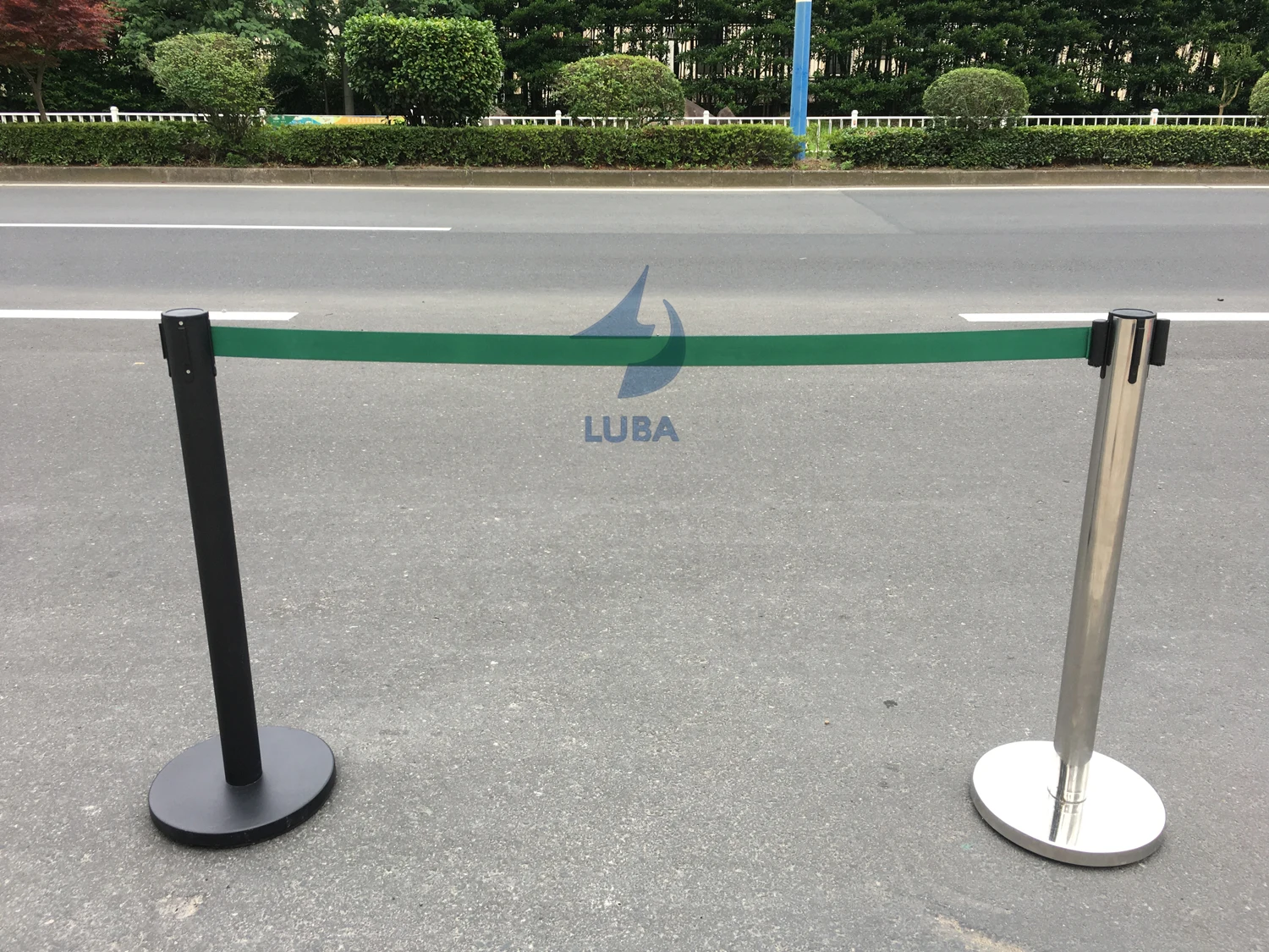 Customised Stainless Steel Stanchion Pole for Crowd Control