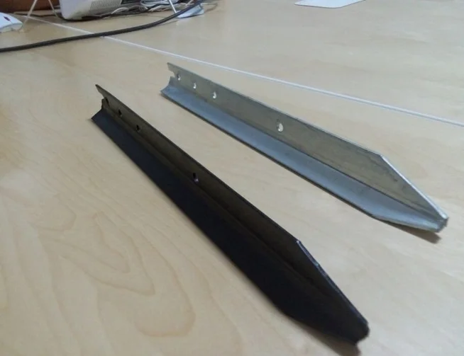 Studded T-Post 6 Ft - Durable Farm Fixed-Knot Field Fence