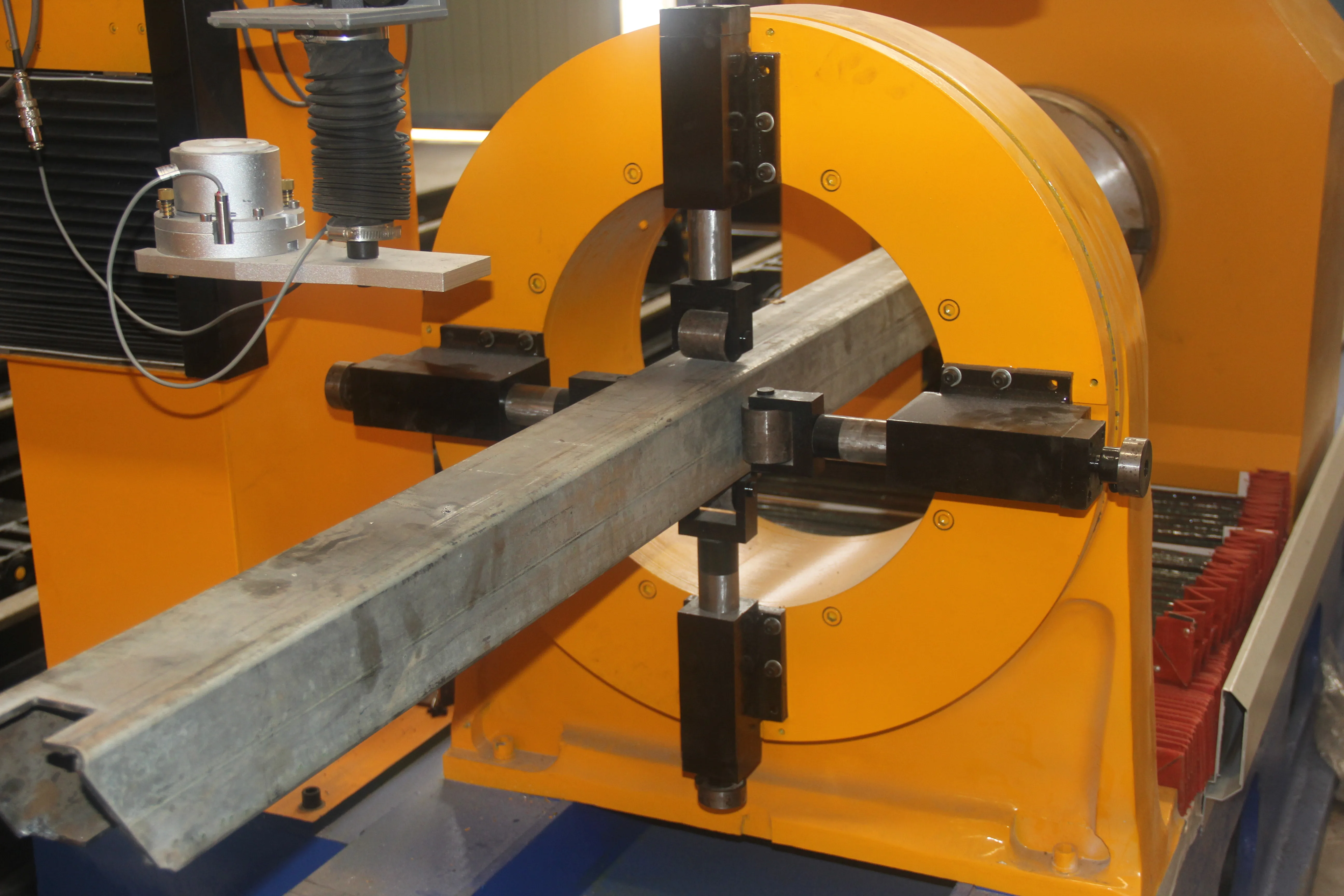 Robot H Beam L C Type Steel Plasma Cutting Processing Coping Machine ...