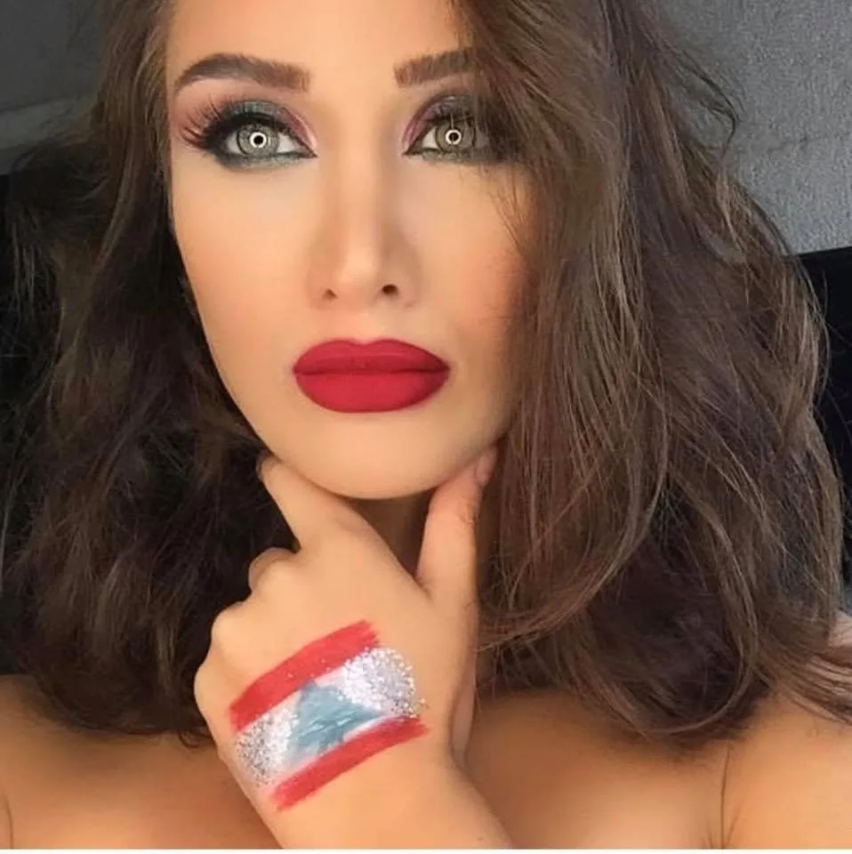 Wholesale Good Quality Style Soft Contact Lenses Contour Platinum ...