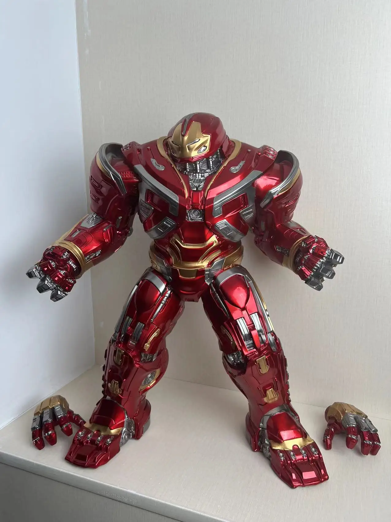 Movie Peripheral Figure Creative Anti-hulk Armor Resin Craft Gk ...