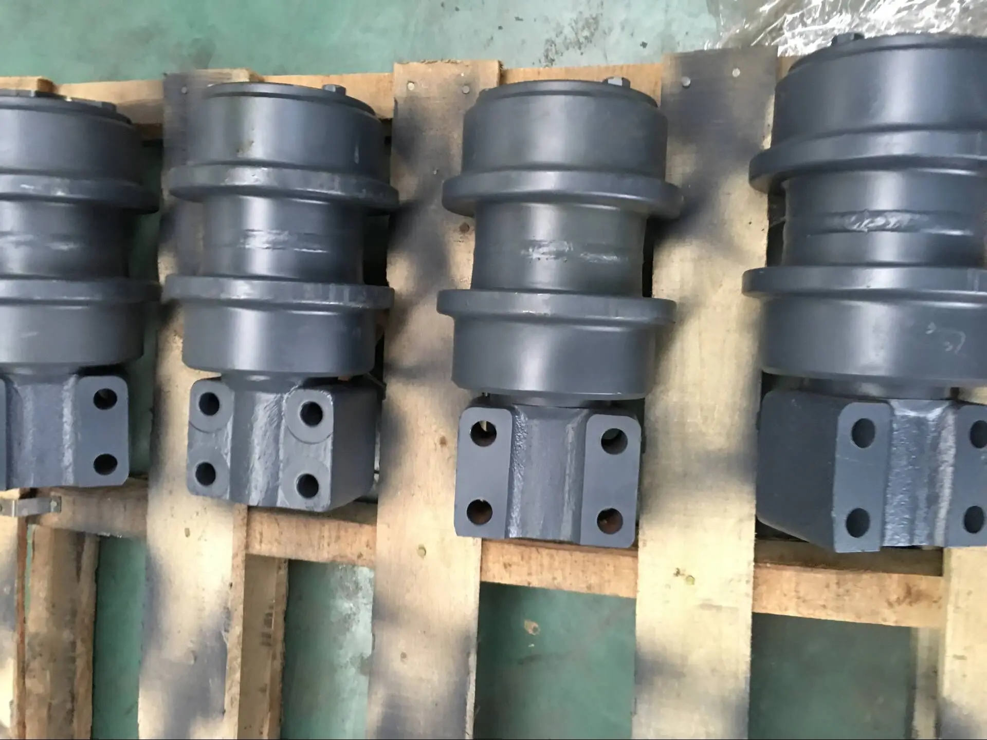 209-30-00301 TRACK ROLLER ASS'Y - Komatsu PC850 Compatible