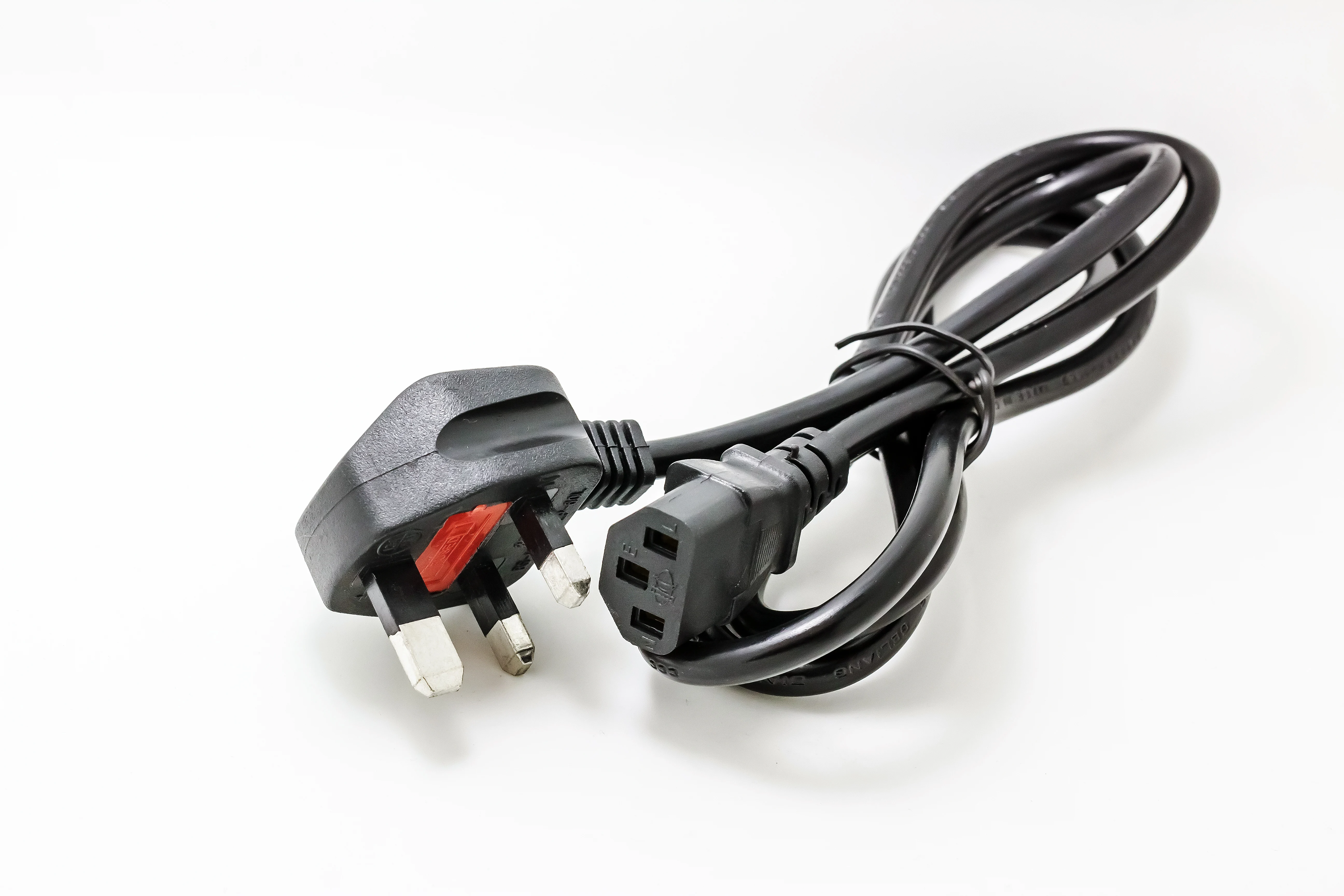 UK 3 Pin Plug to IEC C13 Kettle Lead Power Cord by VELLYGOOD