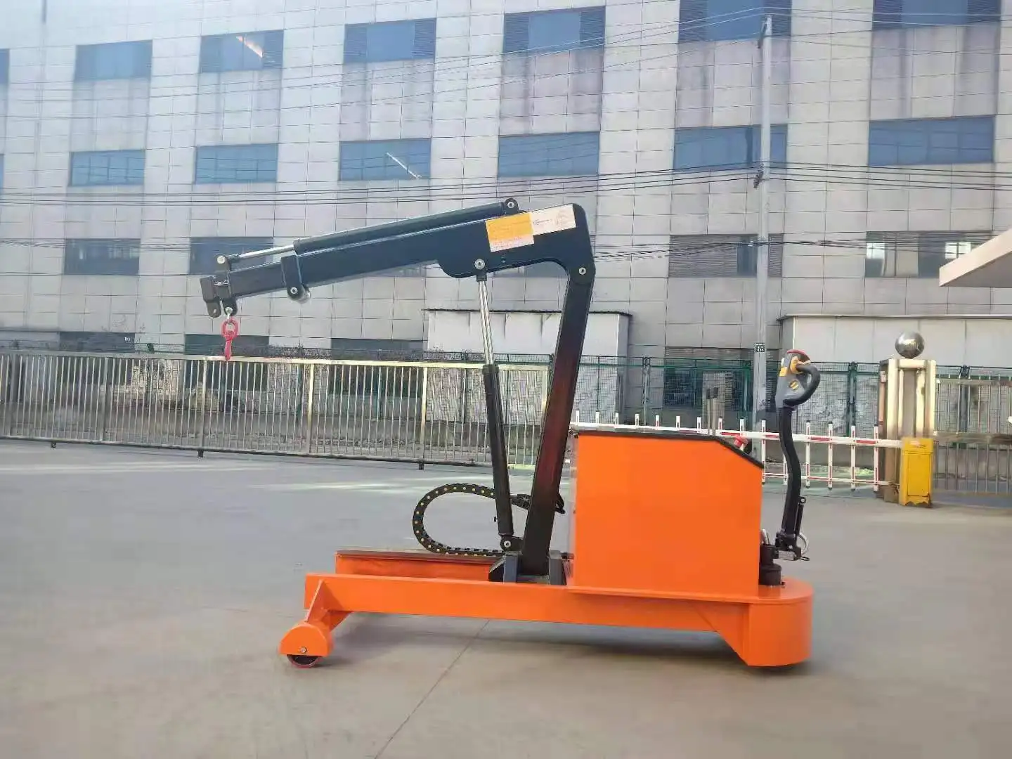 High Quality Lifting Equipment Mobile Crane Adjustable Telescopic Arm ...