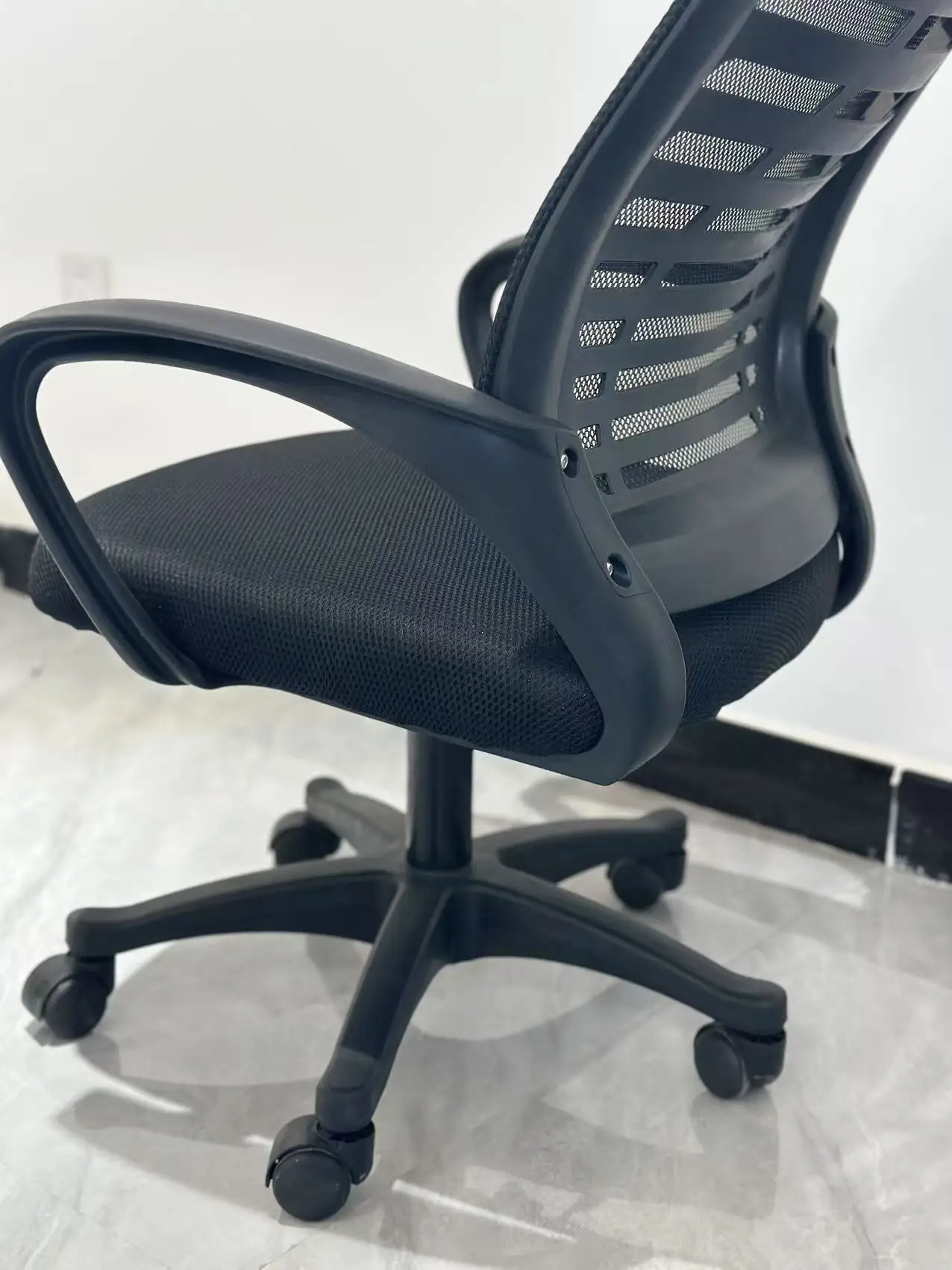 Ergonomic Mesh Computer Chair with Lumbar Support - Breathable Office ...