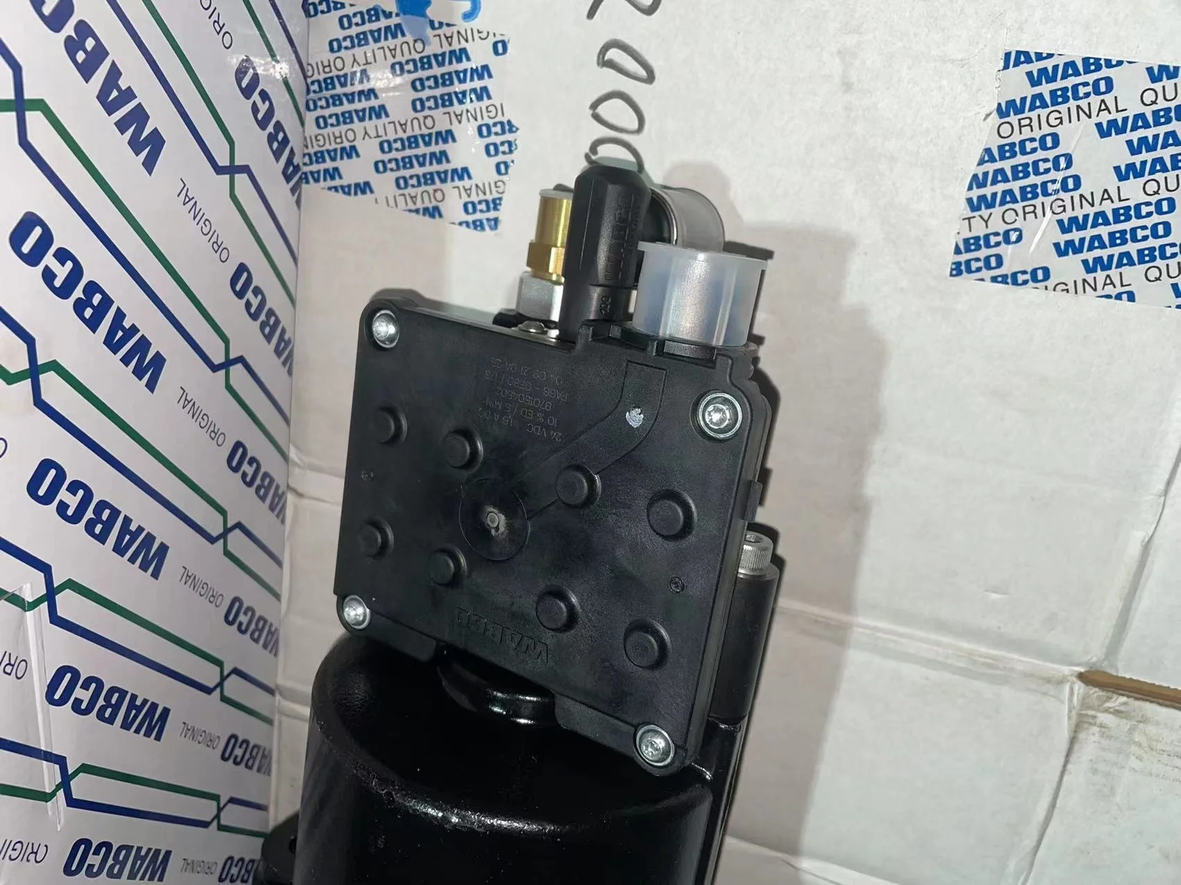 Original Wabco 9701500080 A0002501562 Pneumatic Clutch Actuator Kamaz ...