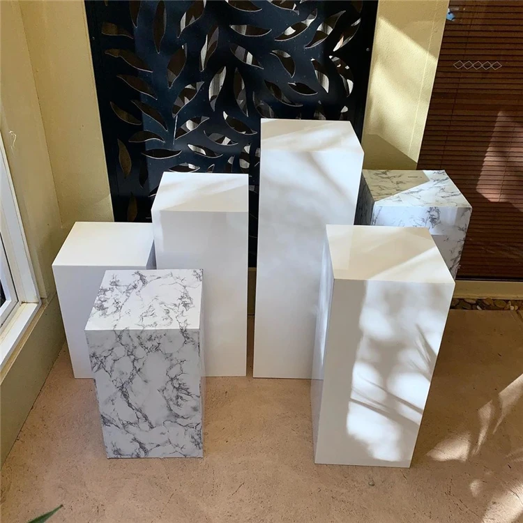 A&C Clear Acrylic Plinth - Elegant Wedding Display Pedestal