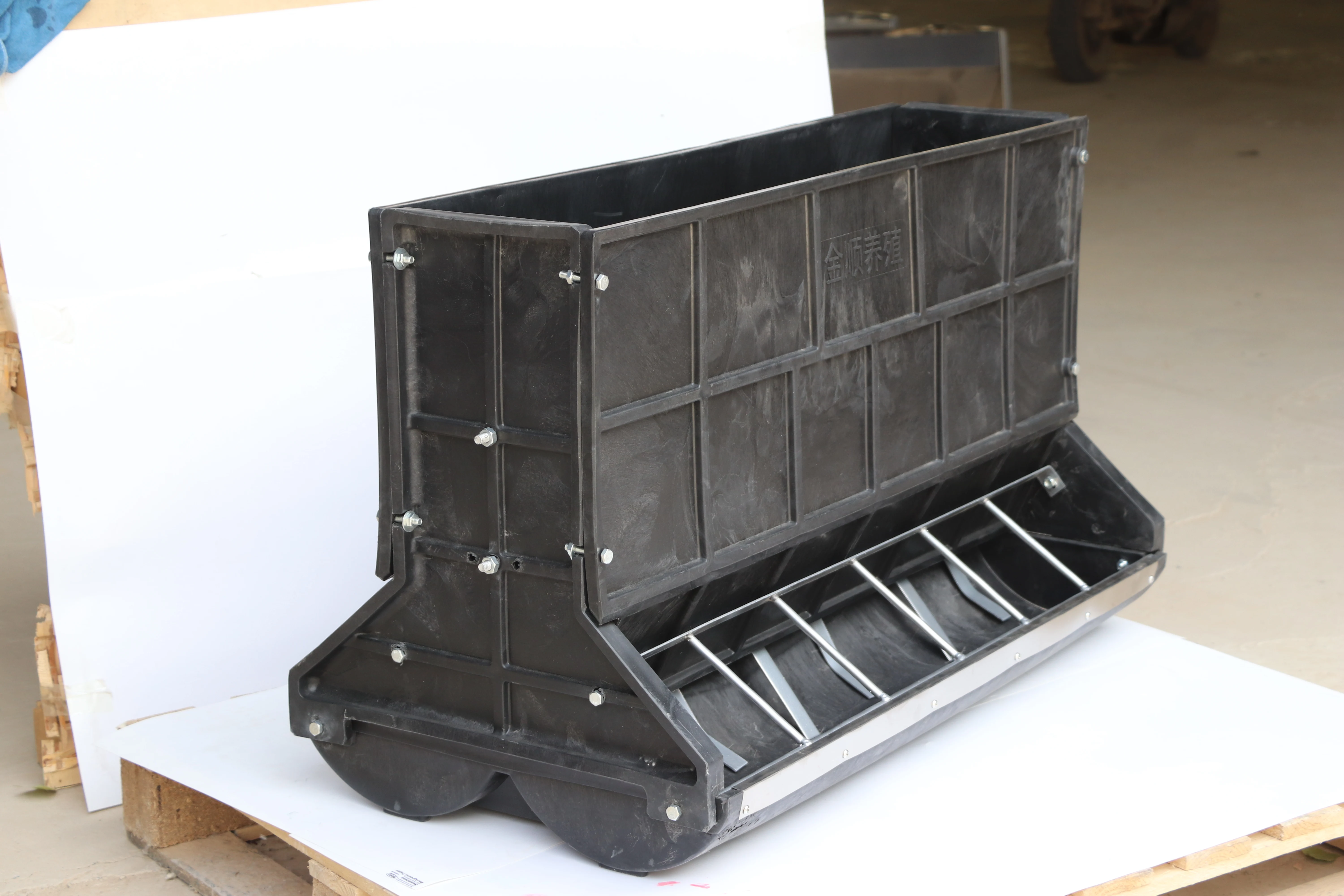 12 Holes Pig Feeding Trough - Efficient Double Sided Feeder