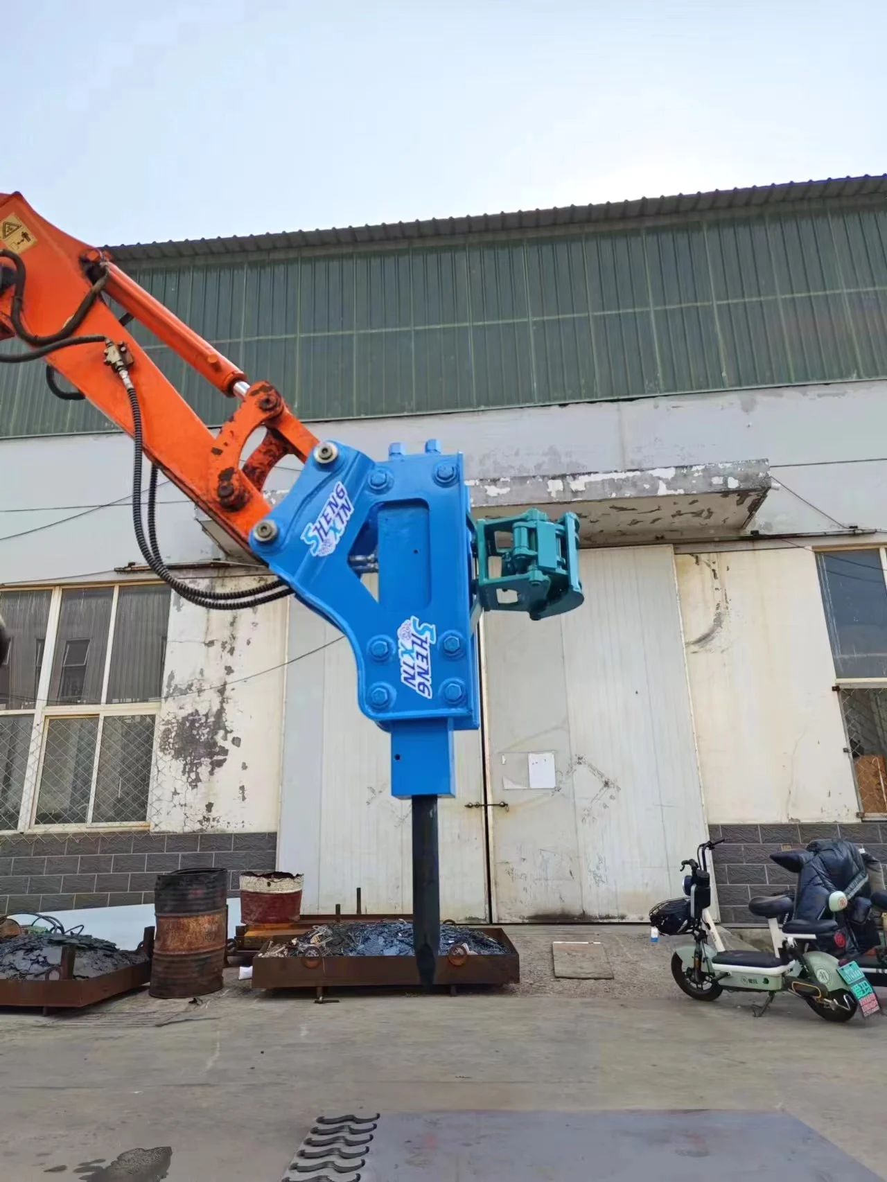 Chinese Factories Make Popular Hydraulic Hammer Back Clamps For ...