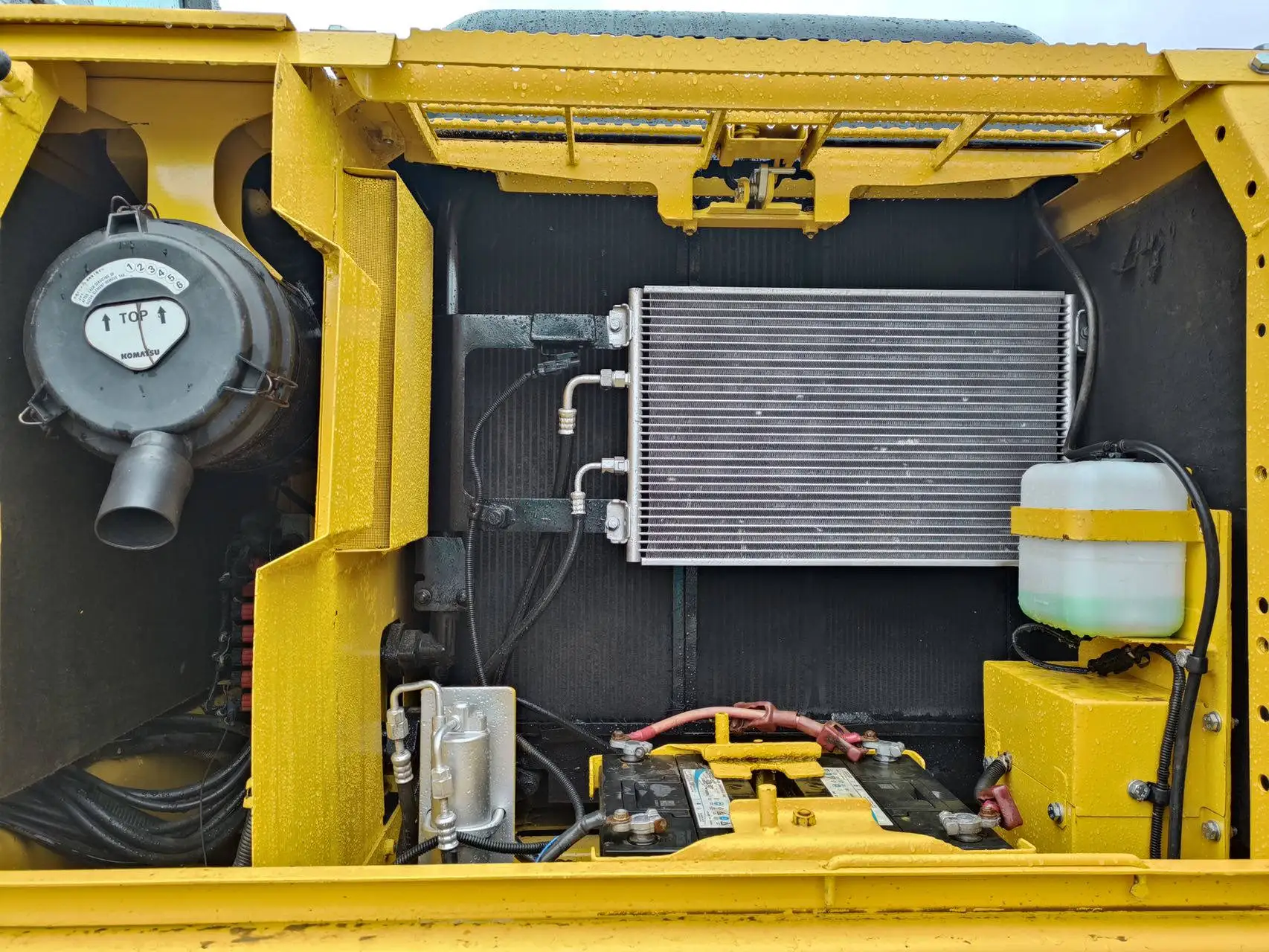 Second-hand Earthmover Pc160 Original Excavator With Original Engine ...