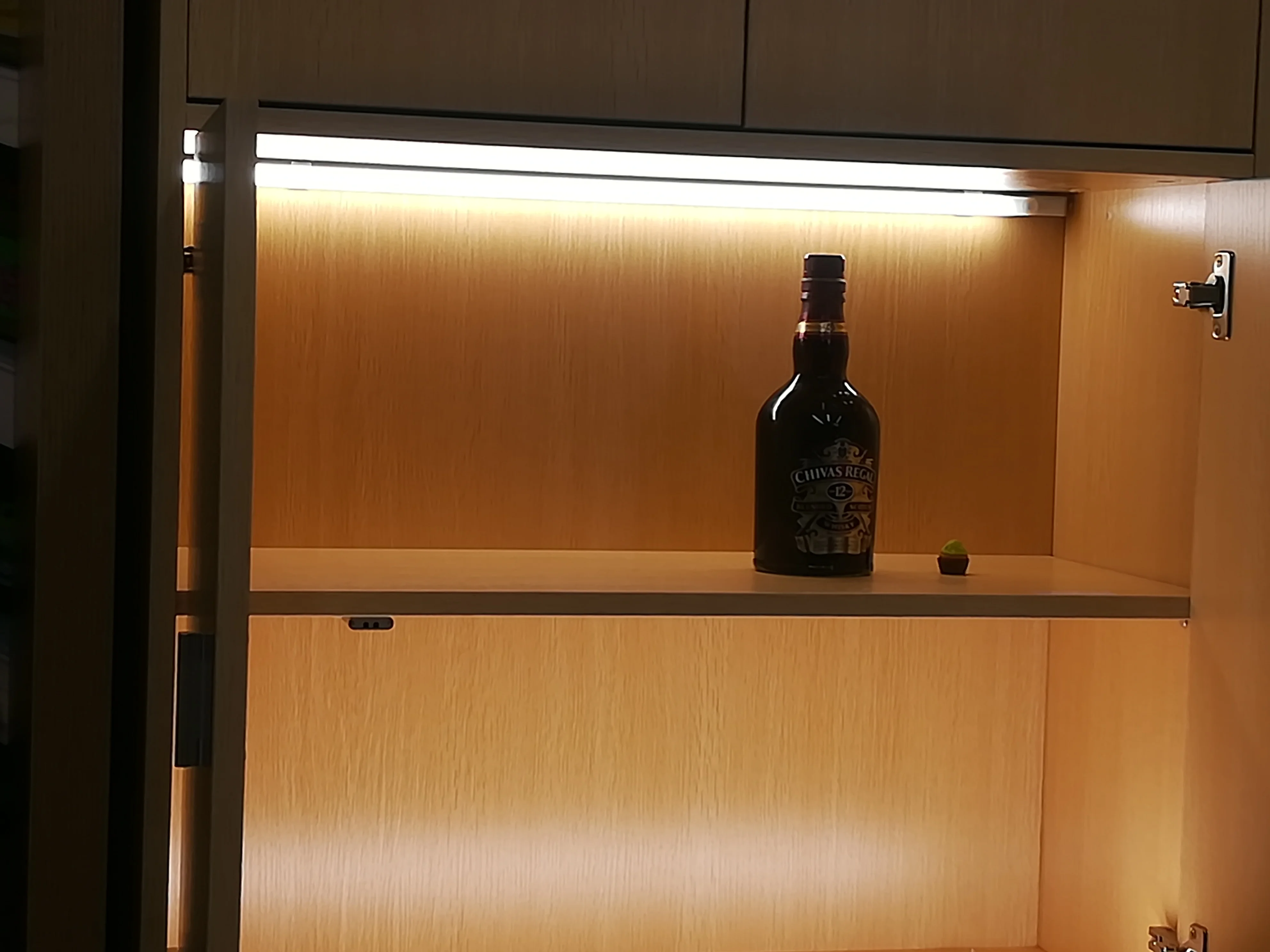 Led Wardrobe Light Triangle Corner Aluminum Led Profile With Pir Sensor ...