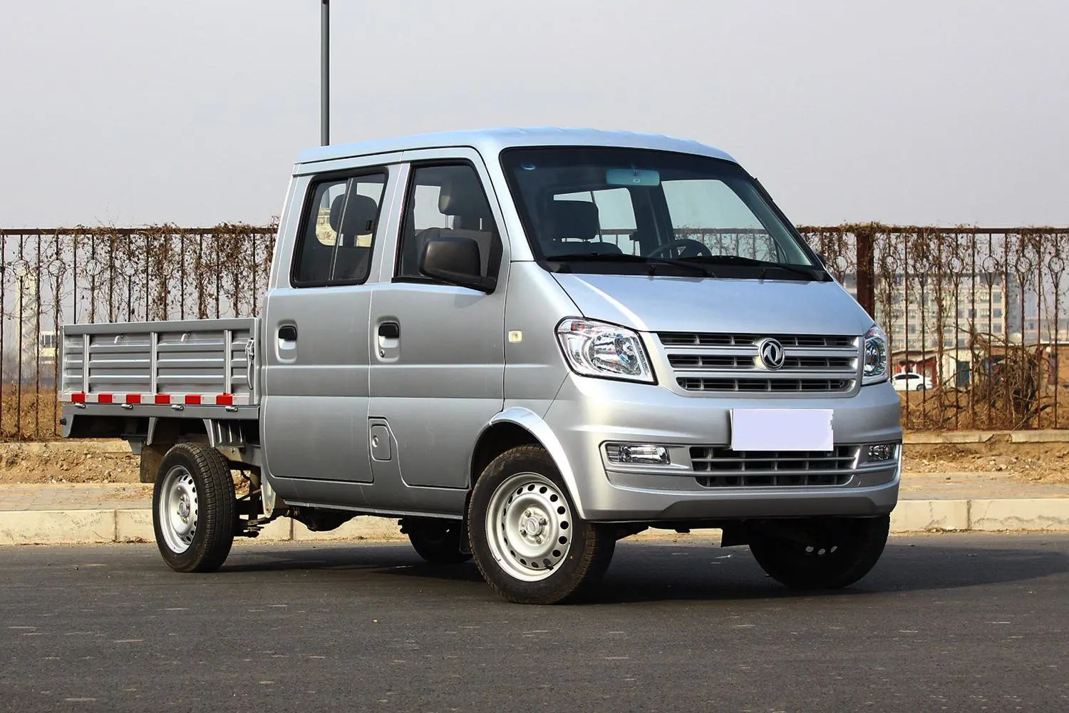 Dongfeng K02 Capacity 1000kg Small Mini Cargo Truck - Buy Dongfeng Mini Truck,Small Truck,Cargo ...