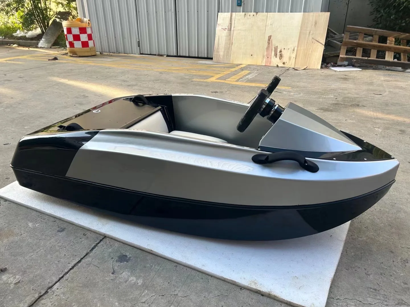 2023new Motorboat Electric Water Jet Boat for Fun & Speed