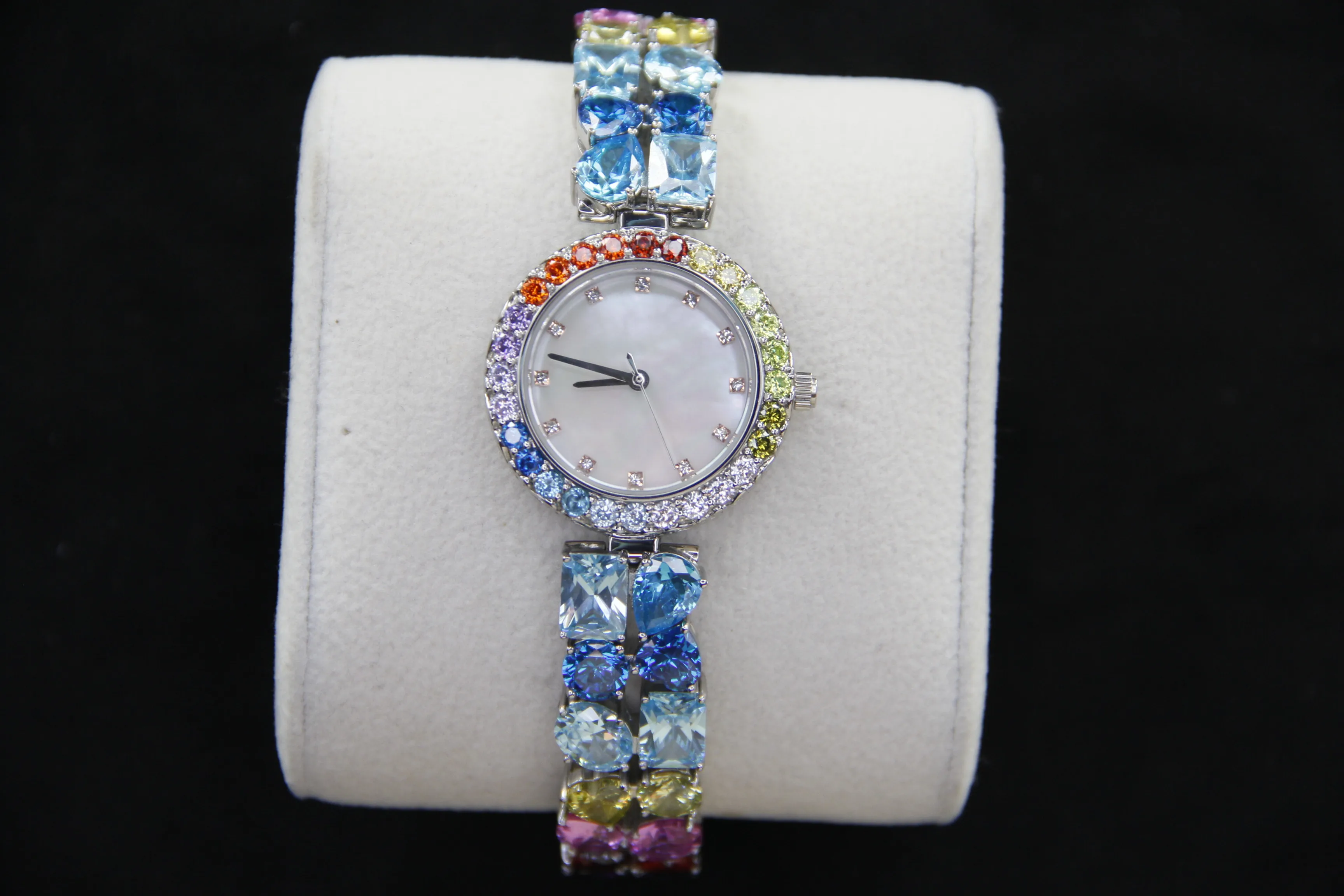 2024 Difeini Women's Quartz Watch - Prong Setting Zircon MOP Dial