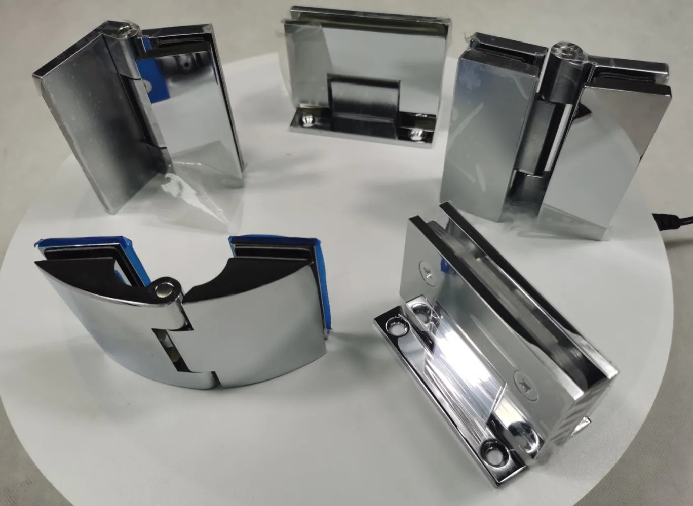 90 Degree Decorative Cover Square Waterproof Chrome Door Hinge - Buy 90 ...