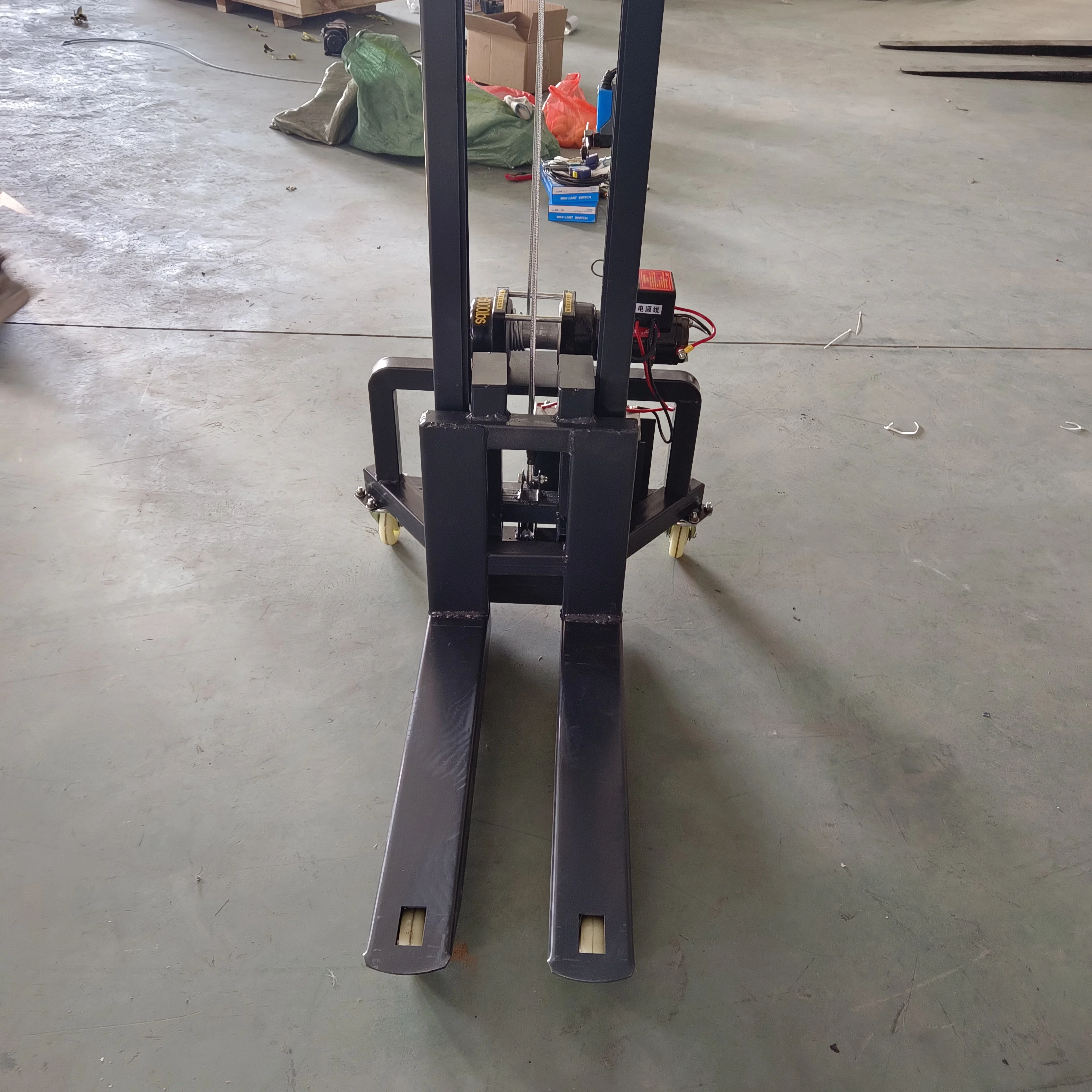 200KG Mini Electric Forklift - Ideal for Retail & Repair Shops