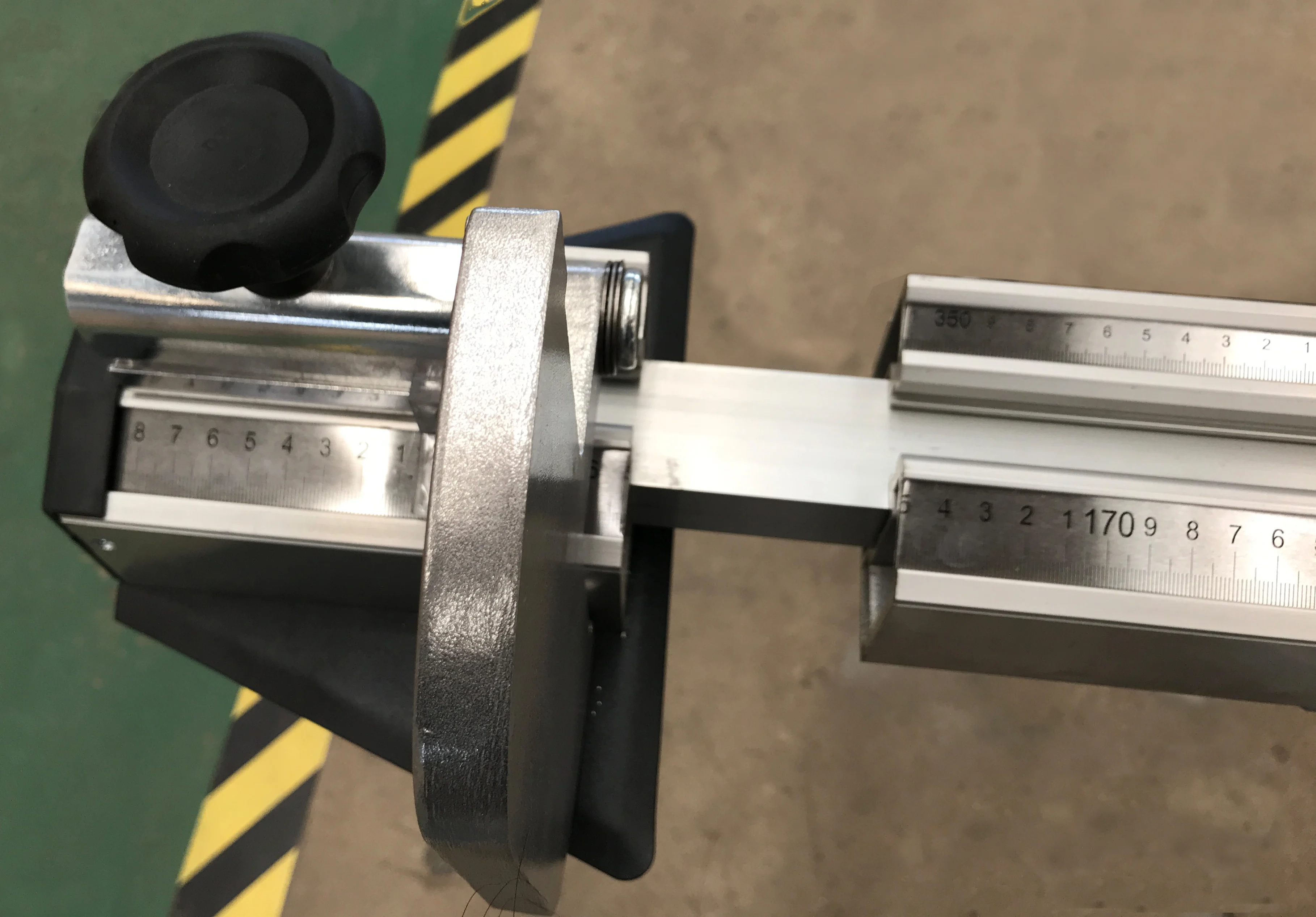 Cross Cut Ruler for Panel Saw Machines - Easy to Operate