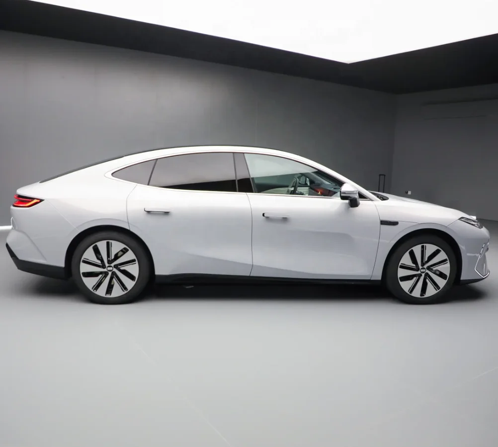 2024 New Design 4k 2024 Geely Galaxy E8 Huge Screen Interior And Exterior - Buy 2024 New Design ...