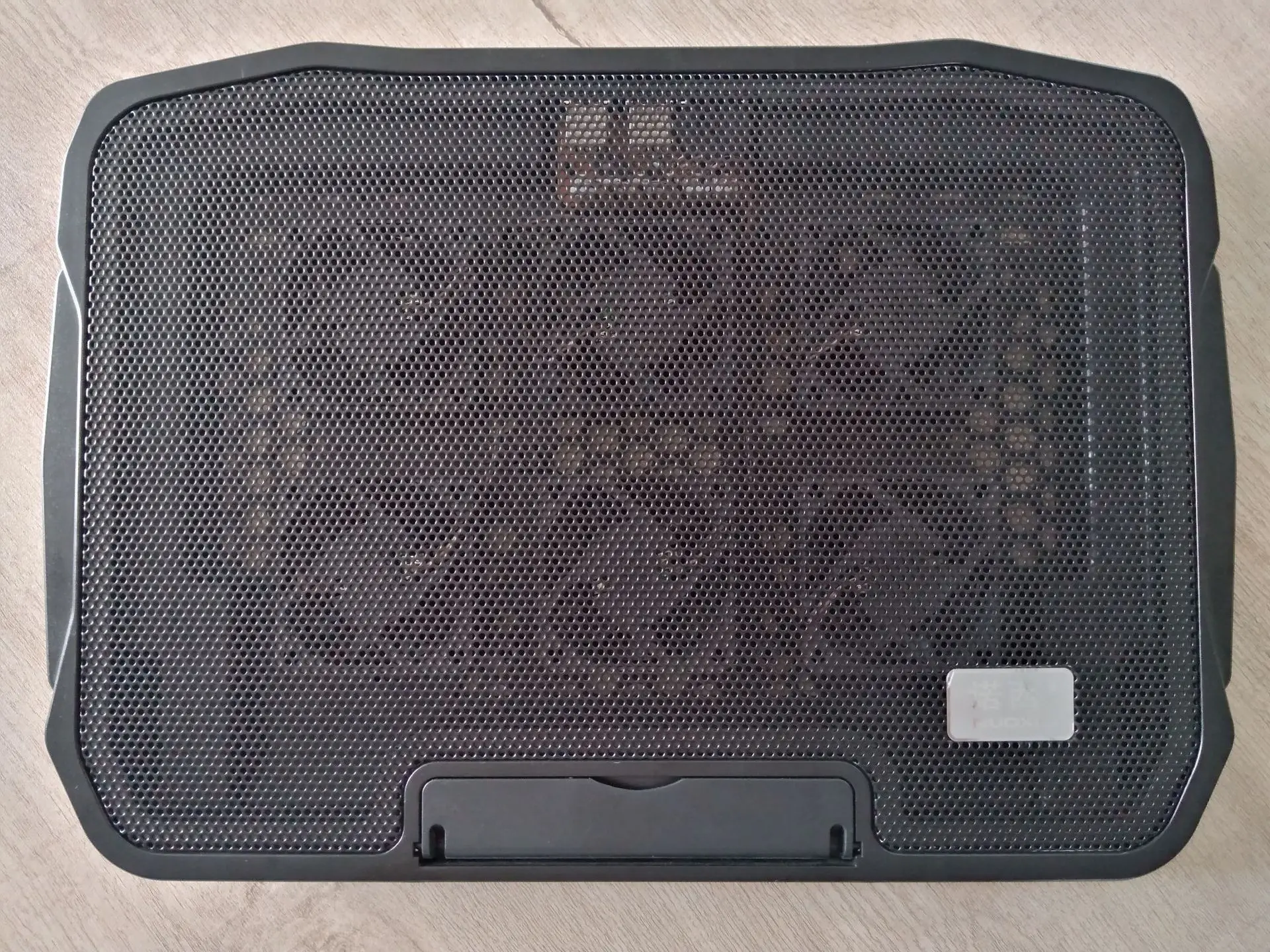 ABS Plastic Air-Cooled Laptop Cooling Pad & Base Fan-Computer Cooling ...