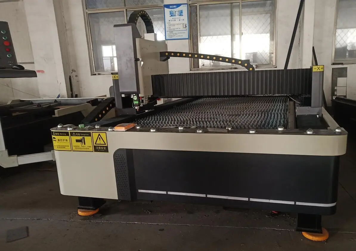 500w 1000w 1500w 2000w Fiber Laser Cutting Machine - Buy Fiber Laser ...