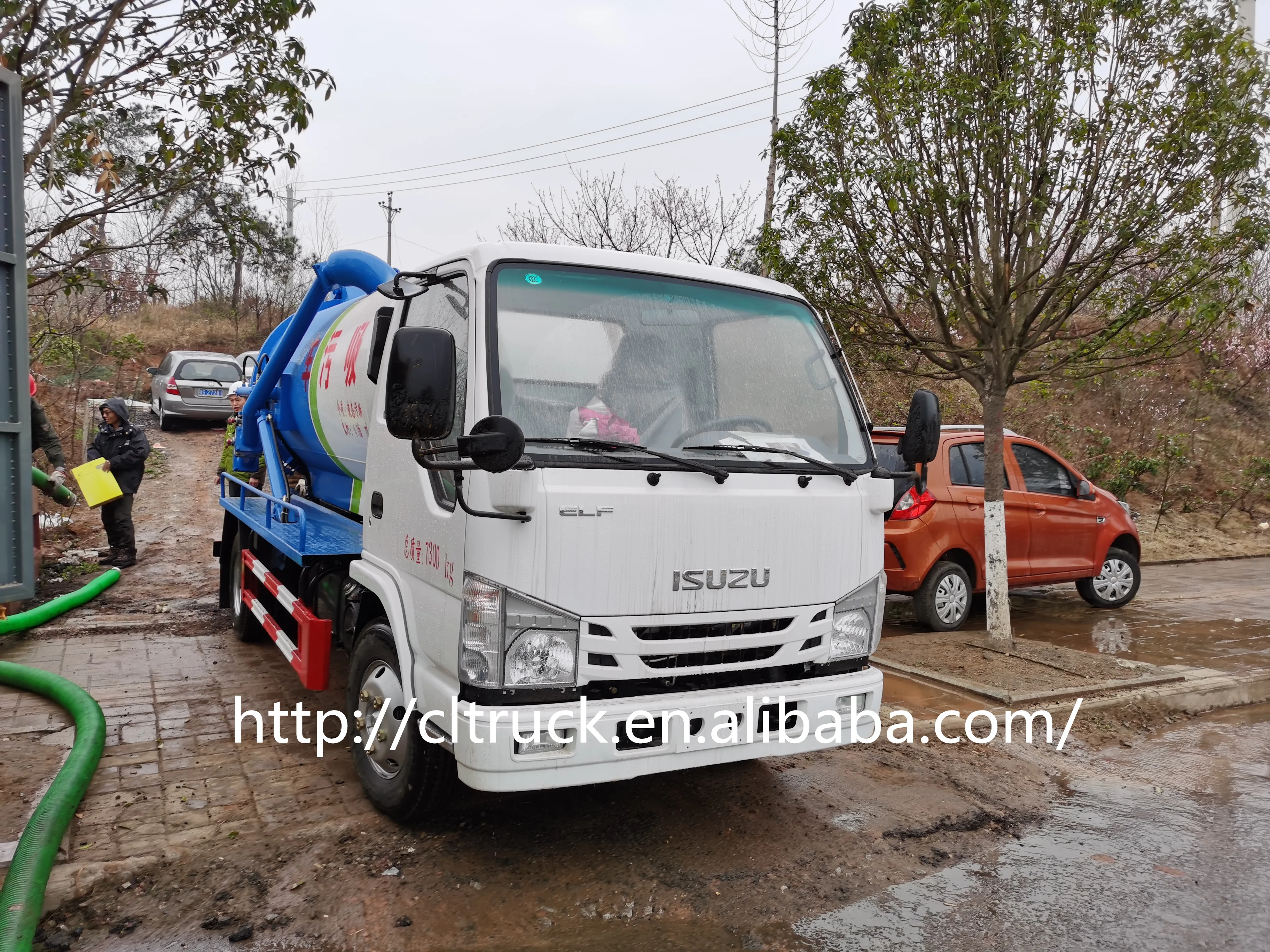 4x2 Isuzu 3.5cbm Sewage Suction Truck With Vacuum Italy Pump For Sale ...