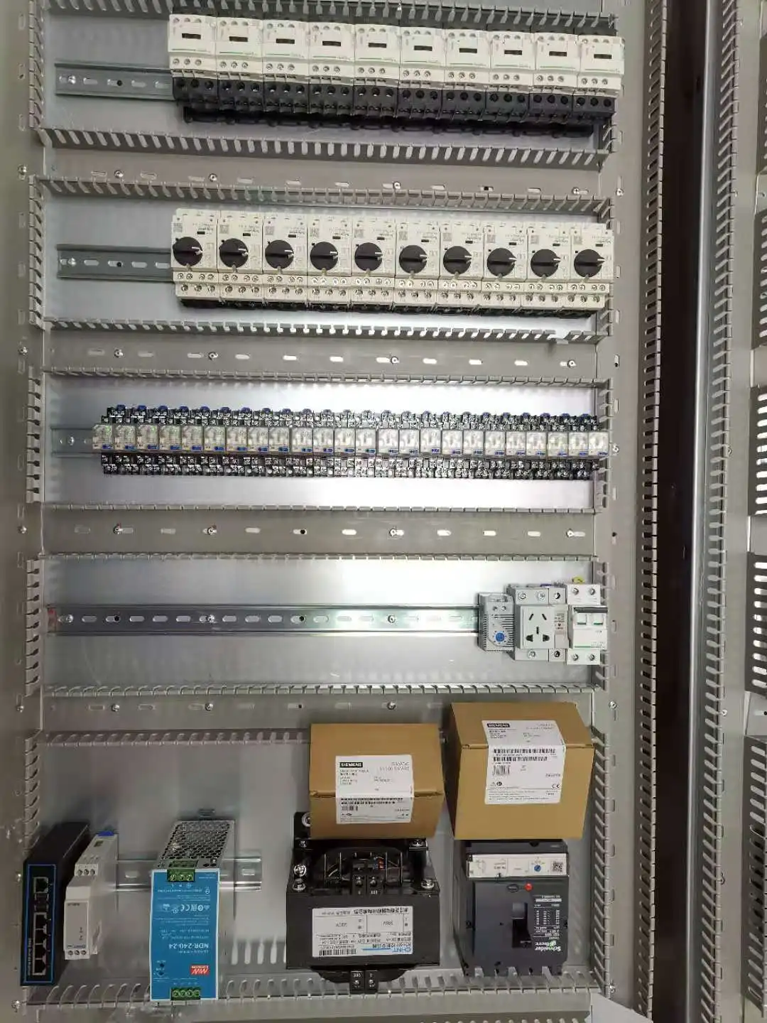 Plc Control Cabinet Xinjie-control Logic Program Plc Panel Board - Buy ...