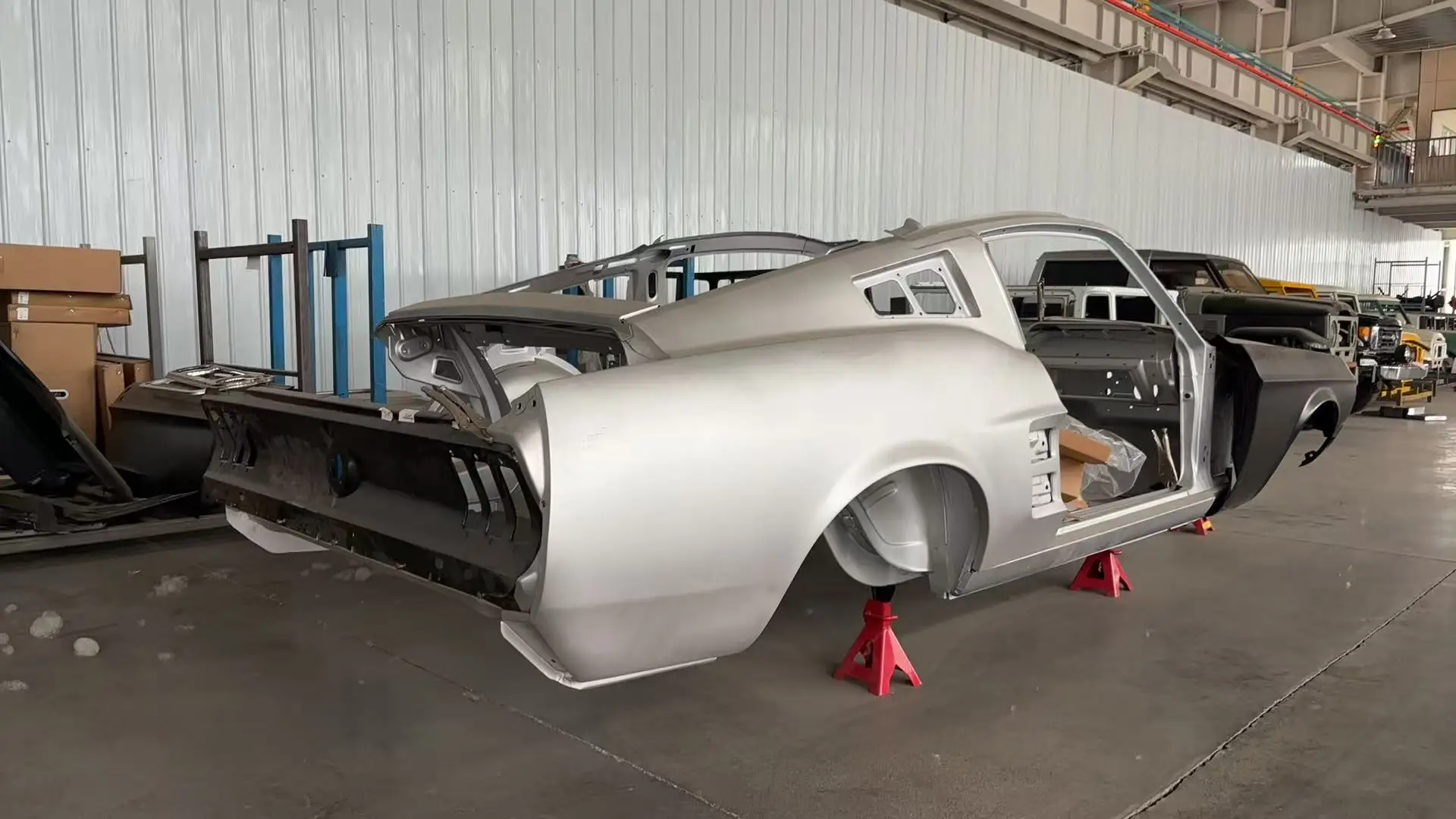 Toyota Corolla Levin Sprinter Trueno AE86 GT Body Shell