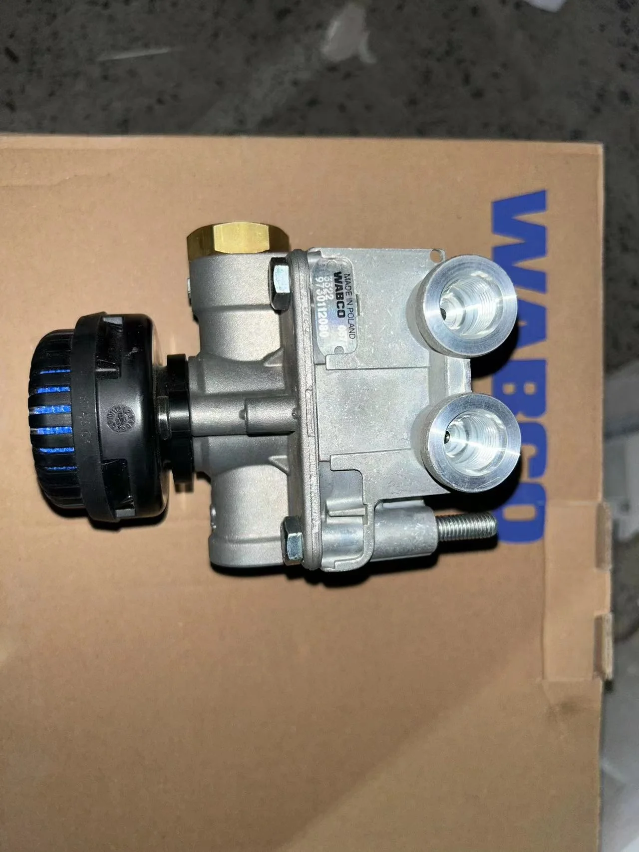 Wabco 9730112080 124544 425444 41211072 Relay Valve Kamaz 5490 54901 ...