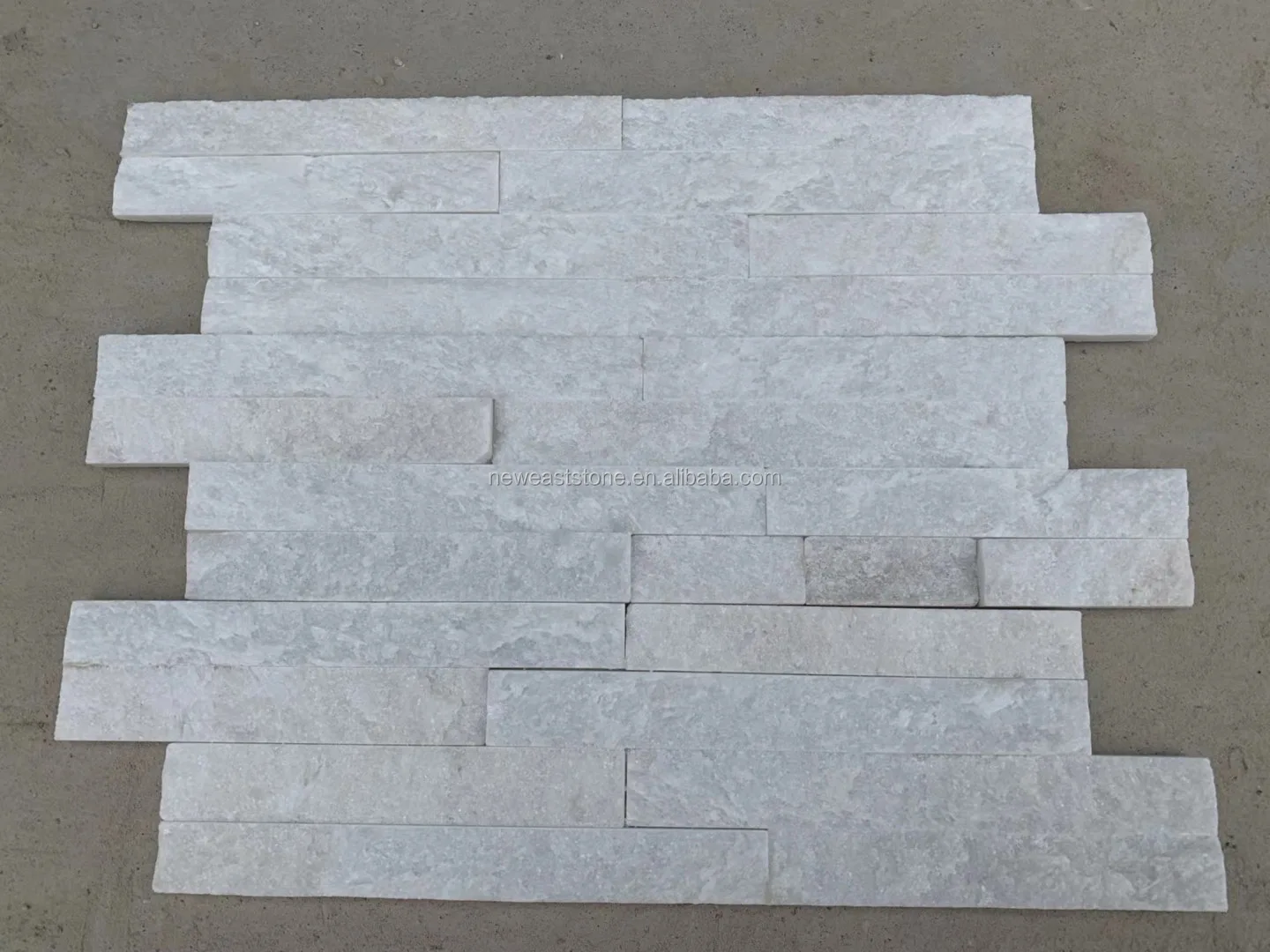 Natural Exterior Sandy Golden White Quartz Ledge Stone
