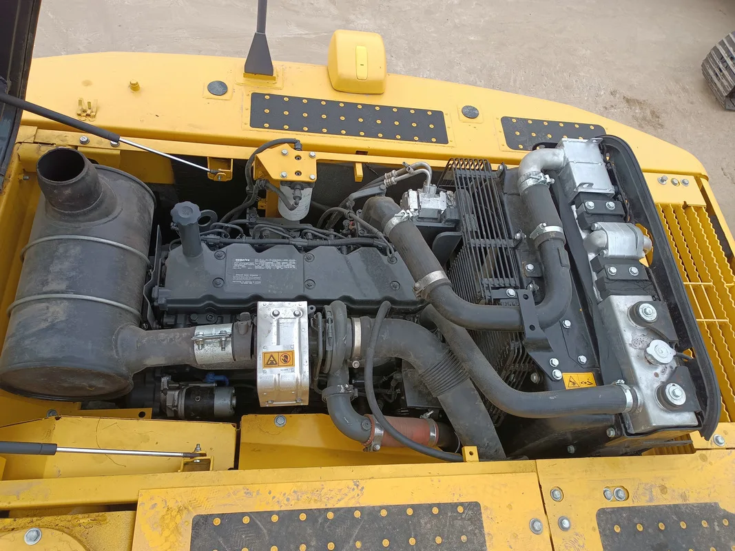 Japan's High Quality Komatsu Pc200-8 Used Excavator 20 Tons Pc200-n1 ...