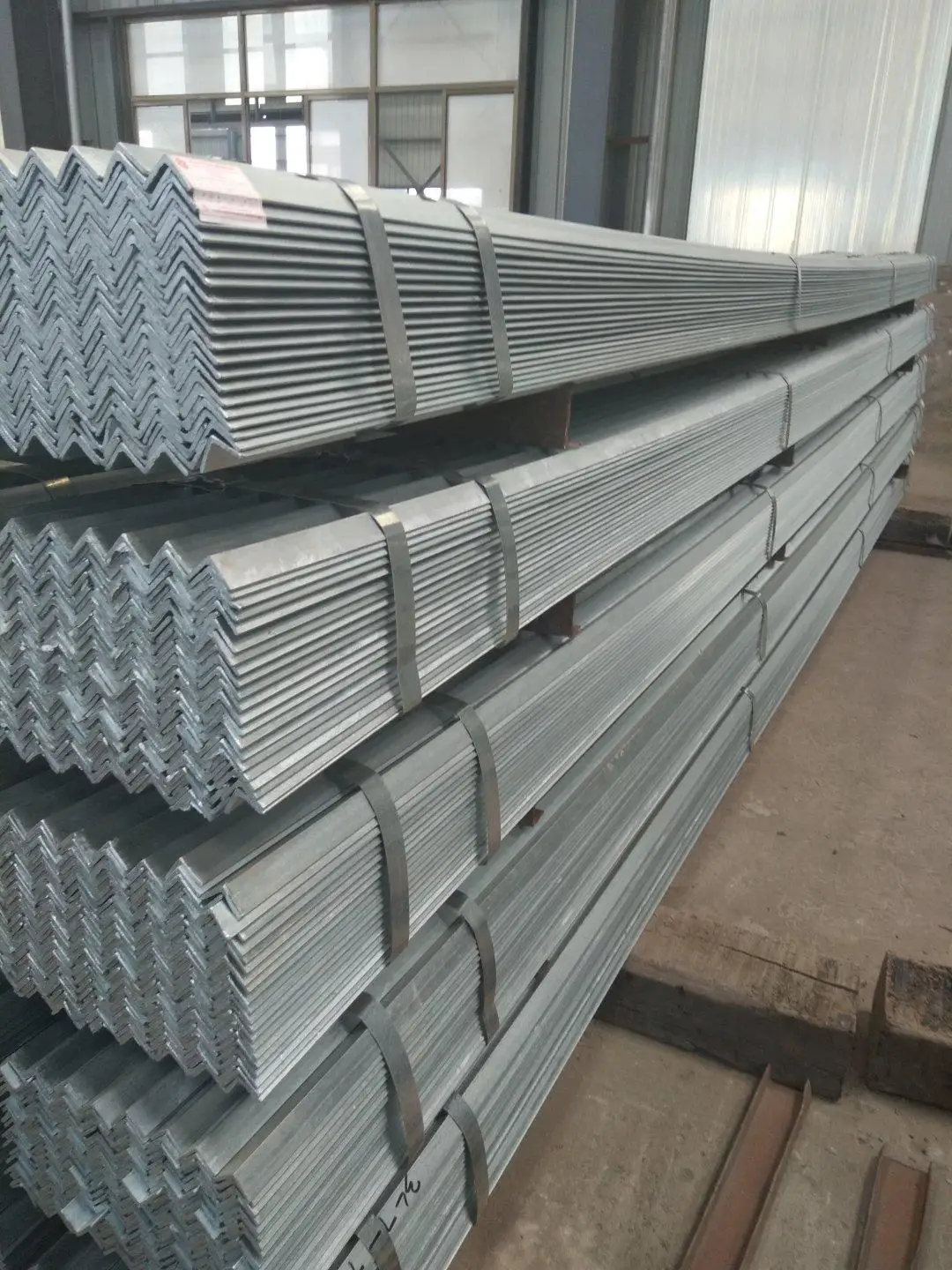 Price Galvanized Equal Angle Steel 75x75x5 - Buy Angle Steel Weight ...