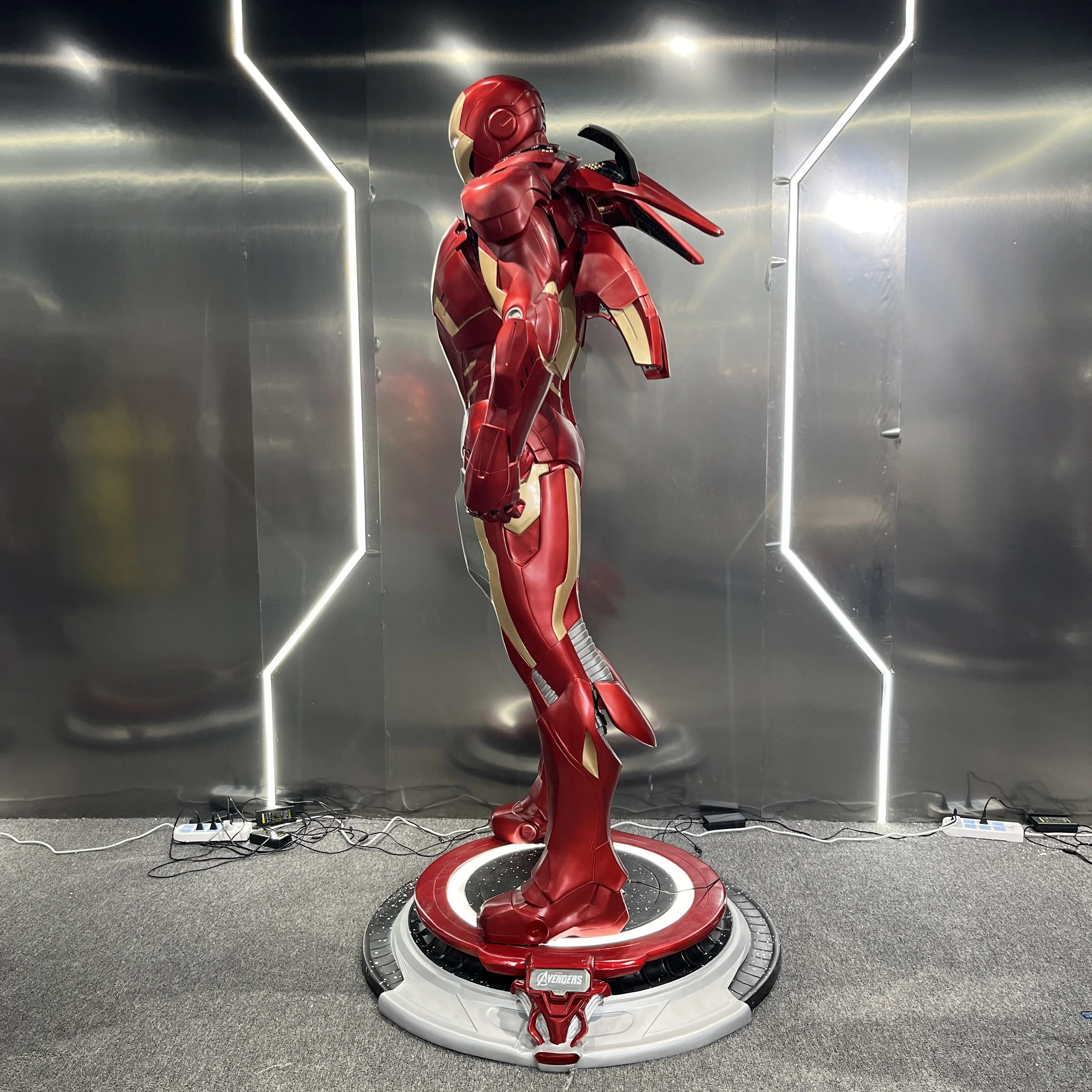 Iron Man MK50 Anti-Hulk Armor - Lifelike Resin Sculpture