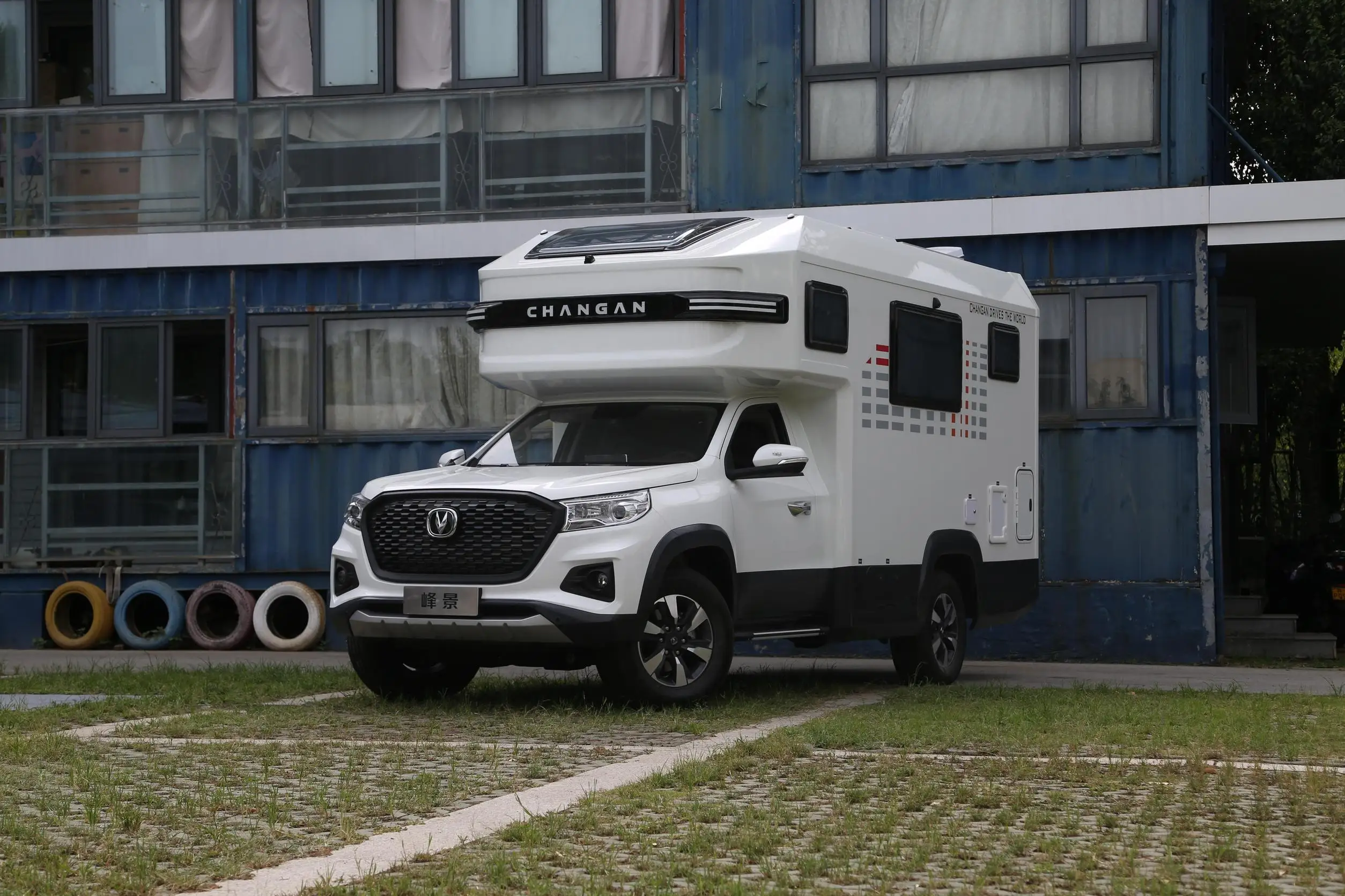 In Stock Chang'an Fengjing RV Gasoline Cars 3 Doors and 6 Seats Lots of ...