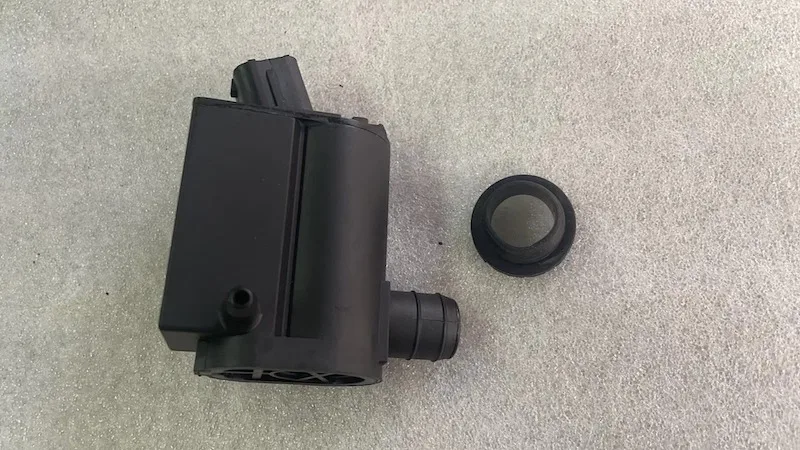 Front Windshield Washer Pump Fits For Hyundai Santa Fe Kia Sorento ...
