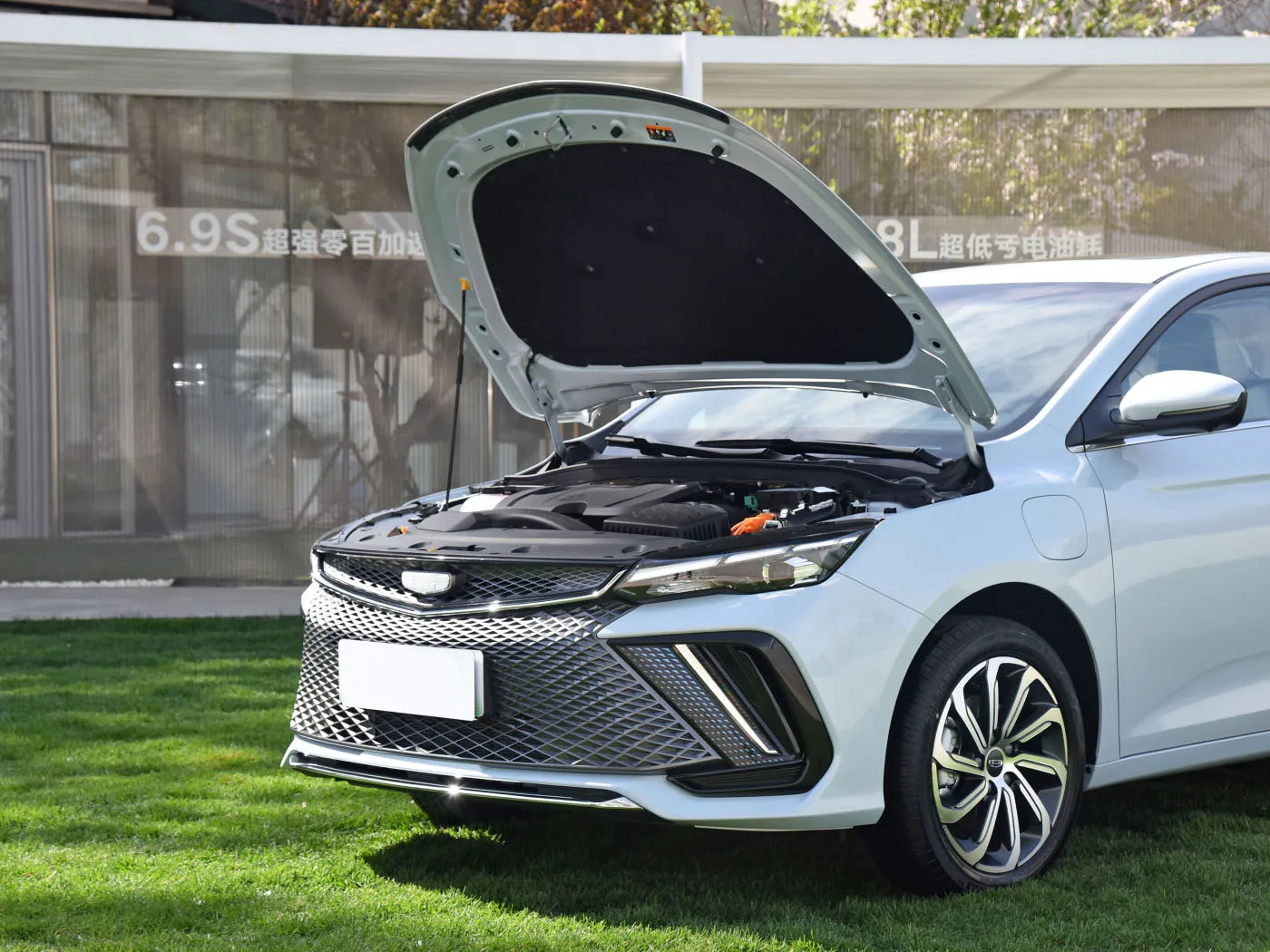 Geely Hybrid Emgrand Automobile Electric Cars Leishen Thor Hi.p Low ...